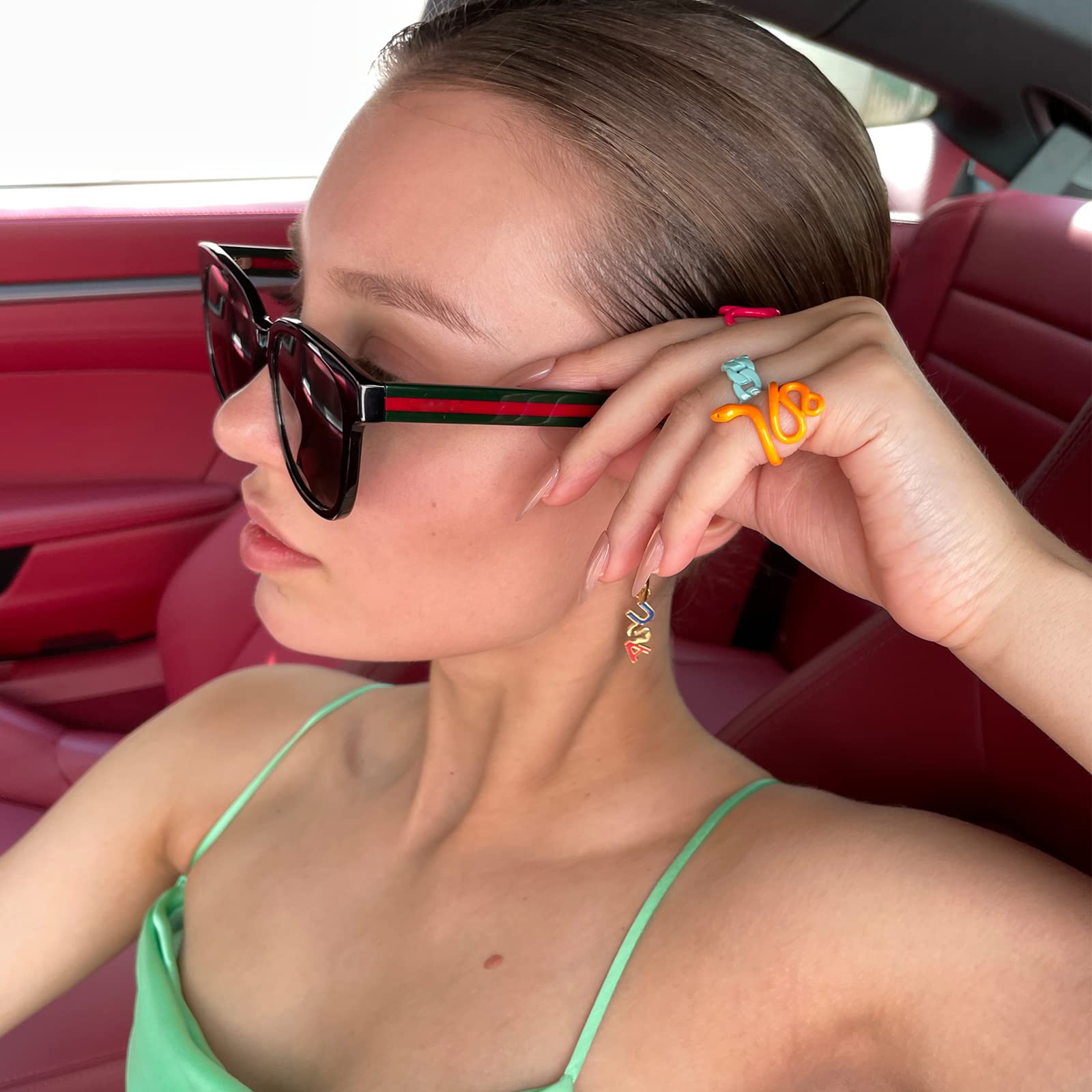 SISMIURRA 8pcs Acrylic Rings Aesthetic Chunky Rings for Women Alloy Knuckle Ring Set Preppy Funky Rings Gift for Teens