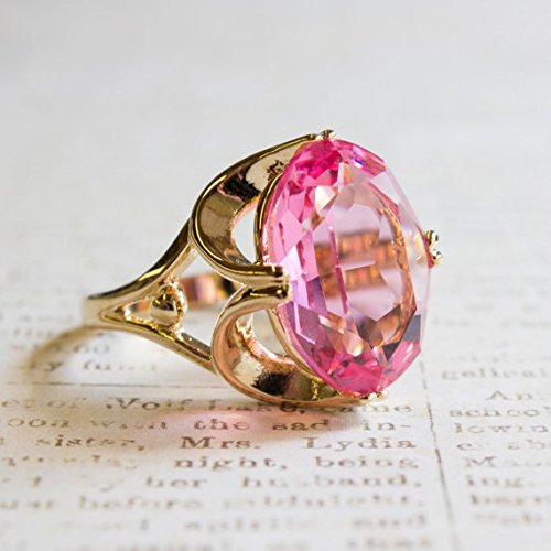 Providence Vintage Jewelry 1970's Cocktail Ring with Rose Austrian Crystal 18k Gold Electroplated