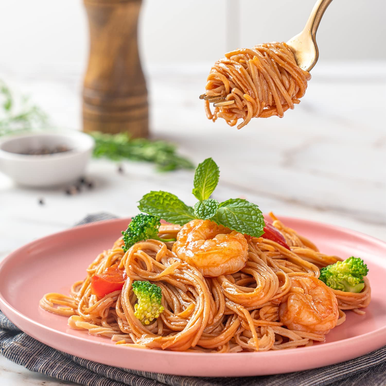 PureFit - Soy Bean Low Carb Pasta (10 Oz/5 servings) - Organic Spaghetti noodles, Gluten Free pasta, Keto Friendly, High Protein, Non-GMO, Kosher, Plant-Based Protein, Bean Noodles