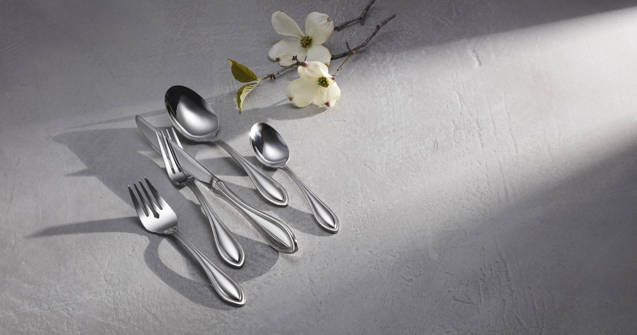 Oneida American Harmony 45 Piece Everyday Flatware, Service for 8, 18/0 Stainless Steel, Silverware Set, Dishwasher Safe, Silver