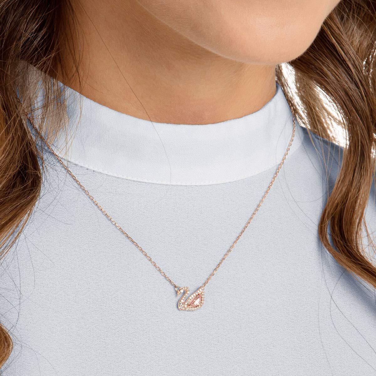 SWAROVSKI Dazzling Swan Necklace Rose Gold/Rose Gold Shiny Plating One Size
