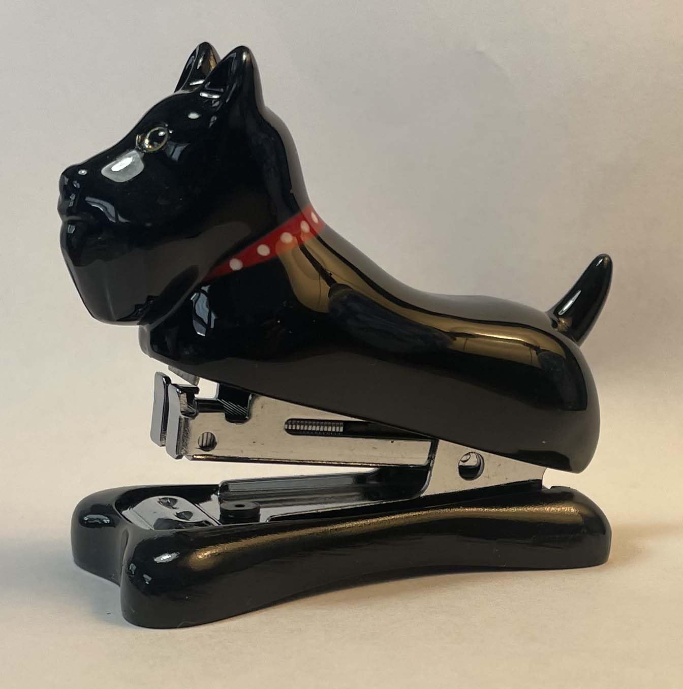 Small Dog Stapler Blk