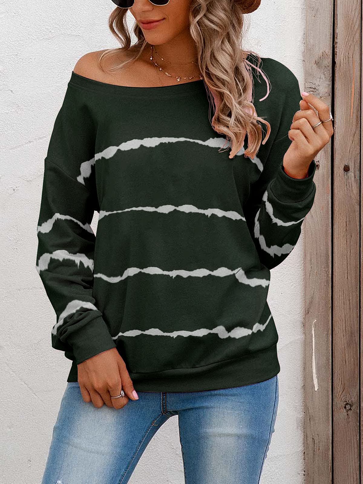 SENFURE Crewneck Sweatshirt for Women Striped Graphic Print Sweatshirt Fashion Pullover Outer, Army, Large