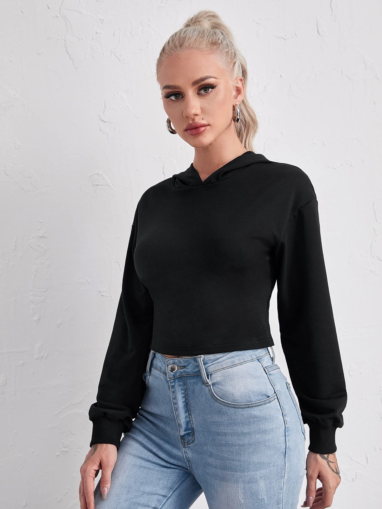 WDIRARA Women's Lace Up Back Crop Hoodie Long Sleeve Sweatshirt Tops Shirt Black M