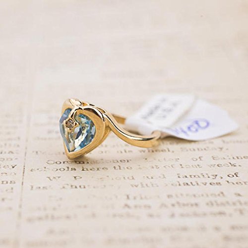 Providence Vintage Jewelry Heart Shape Ring with Aquamarine Austrian Crystal 18k Yellow Gold Plated