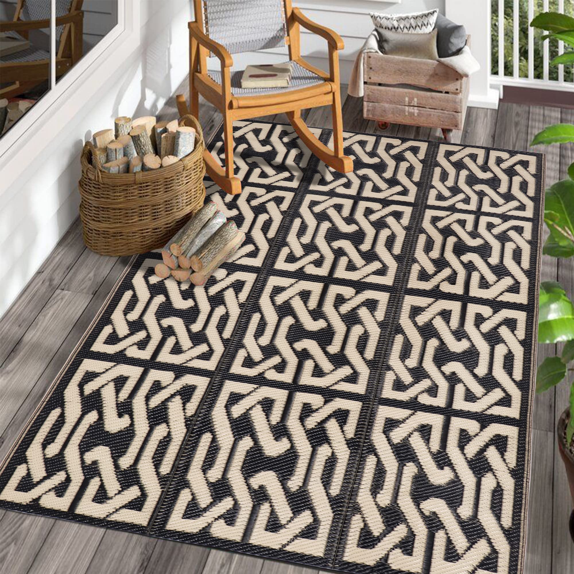 SAND MINE Reversible Mats, Plastic Straw Rug, Modern Area Rug, Large Floor Mat and Rug for Outdoors, RV, Patio, Backyard, Deck, Picnic, Beach, Trailer, Camping (9' x 12', Grey Arrow)