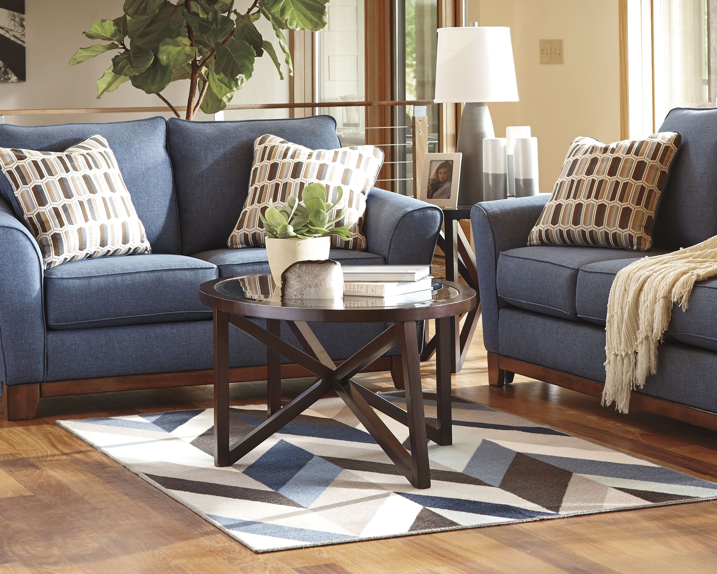 Signature Design by Ashley Keelia Contemporary 4 x 7 Low Pile Geometric Design Rug, Brown & Blue