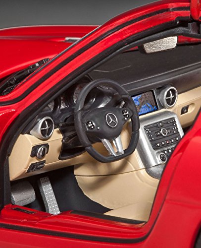 Revell Germany 07100 Mercedes-Benz SLS AMG Model Kit