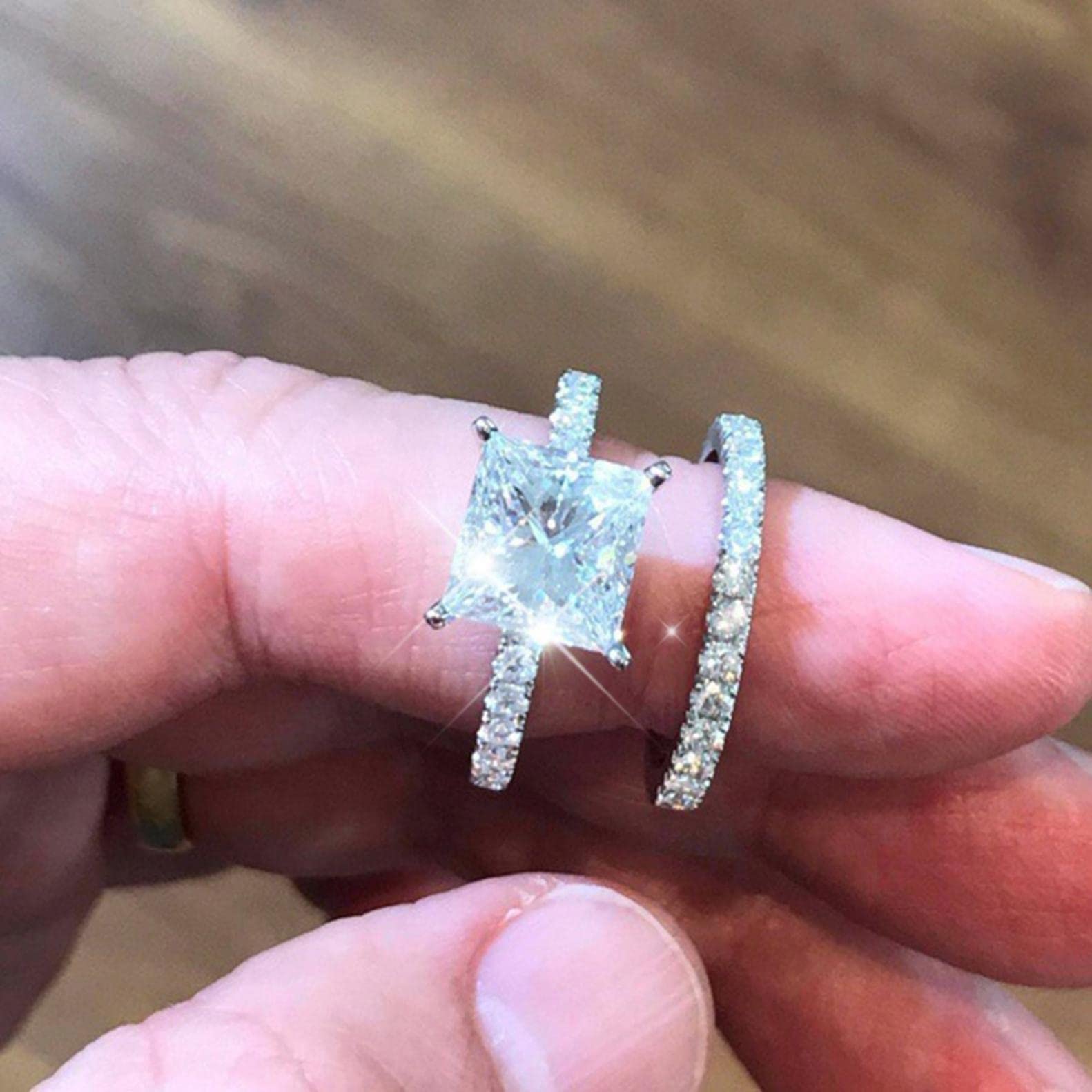 XIAOMEIO Rings for Women,Gifts for Women,Square Bridal Rhinestone Engagement Ring Full Diamond Zirconia Solitaire Ring