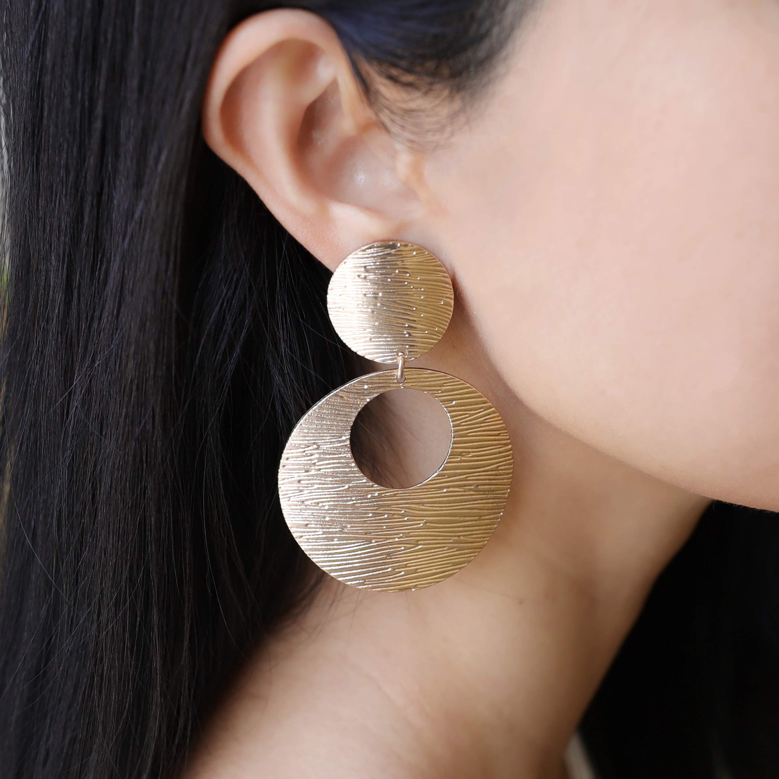 SP Sophia Collection Women's Classy Statement 2 Tiered Gold Etched Disc Hoop Dangle Clip On Earrings in Gold