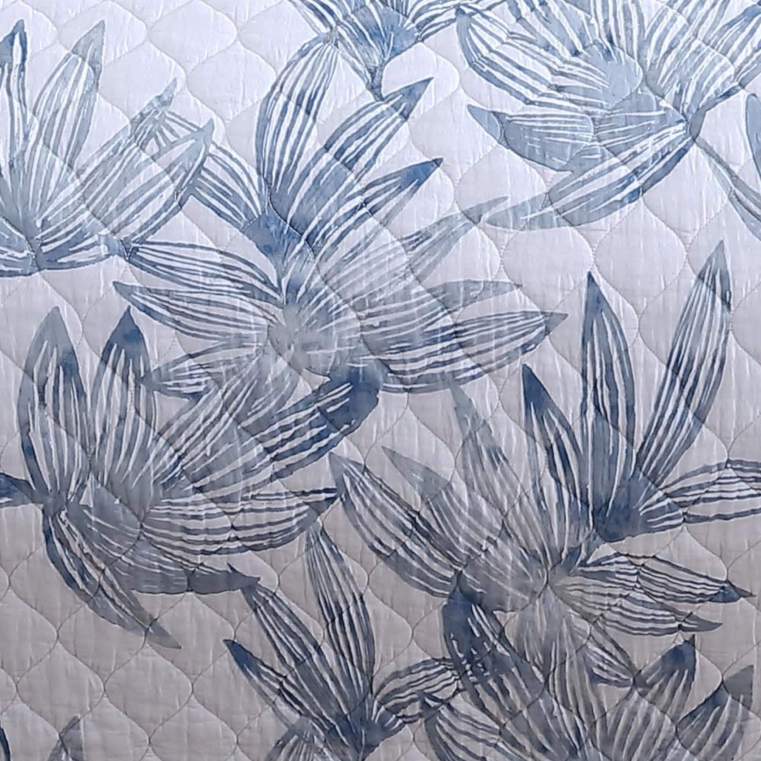 Tommy Bahama - Twin Quilt Set, Reversible Cotton Bedding with Matching Sham, Lightweight Home Decor for All Seasons (Kayo Blue, Twin)