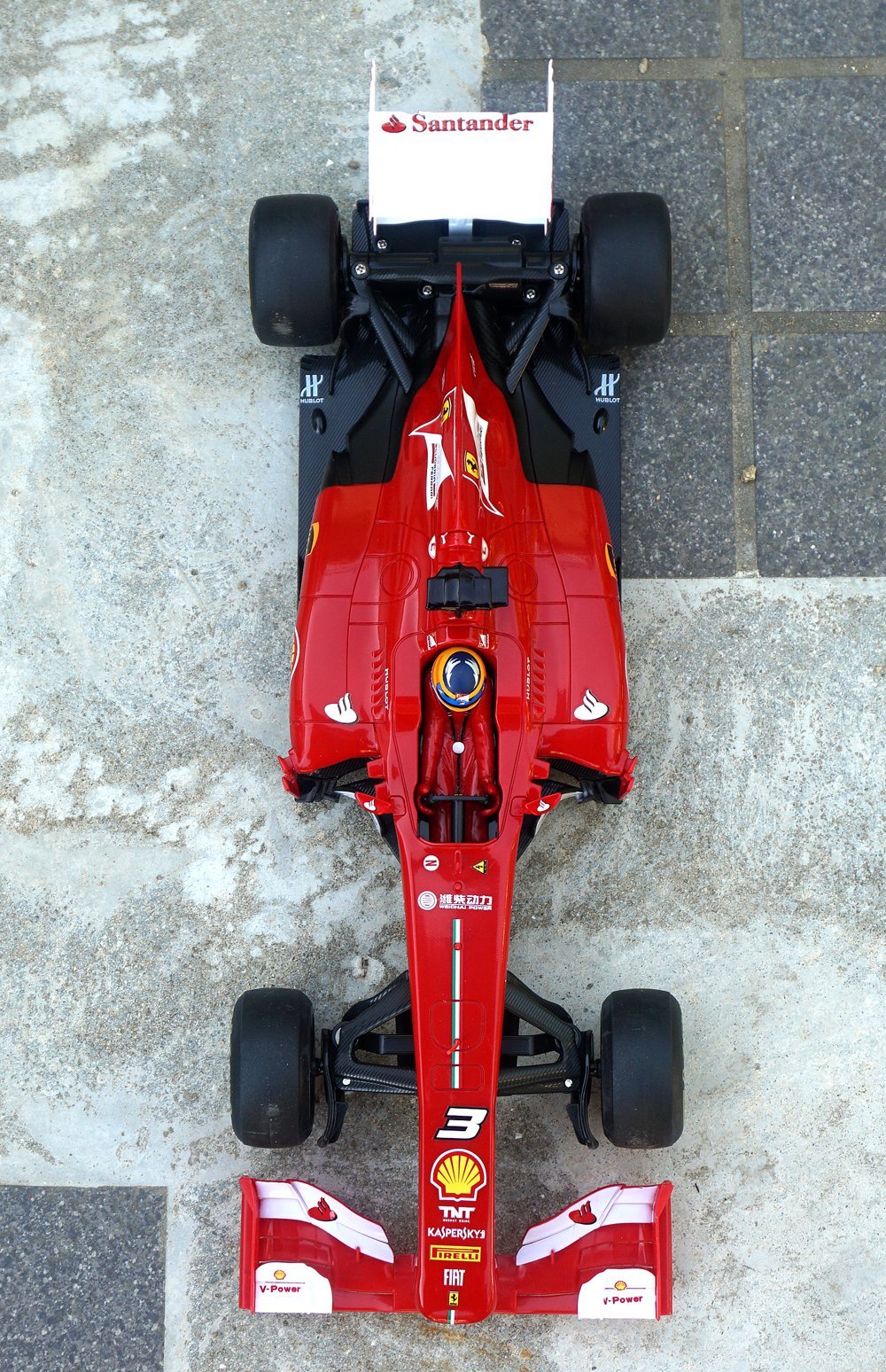 RASTAR Ferrari F138 R/C, Scale: 1/12