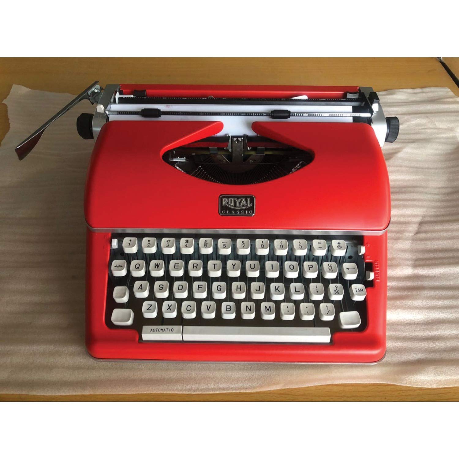 Royal 79120q Classic Manual Typewriter (red)