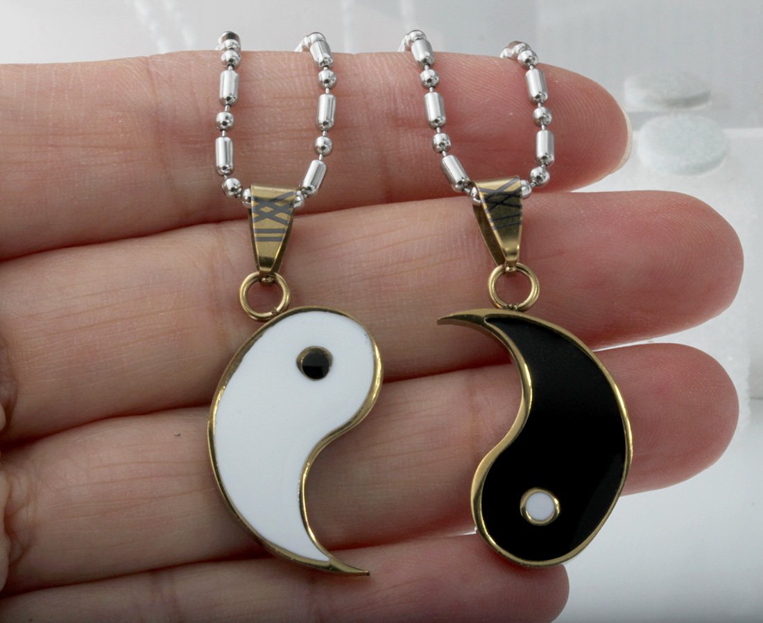 R.H. Jewelry Mens Womens Lovers Couple Stainless Steel Yin Yang Two Piece Pendant Necklace Set