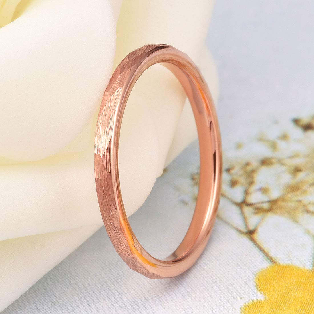 THREE KEYS JEWELRY 2mm Womens Charming Jewelry Tungsten Hammered Brushed Wedding Carbide Ring Band for Women Engagement Rose Size 9