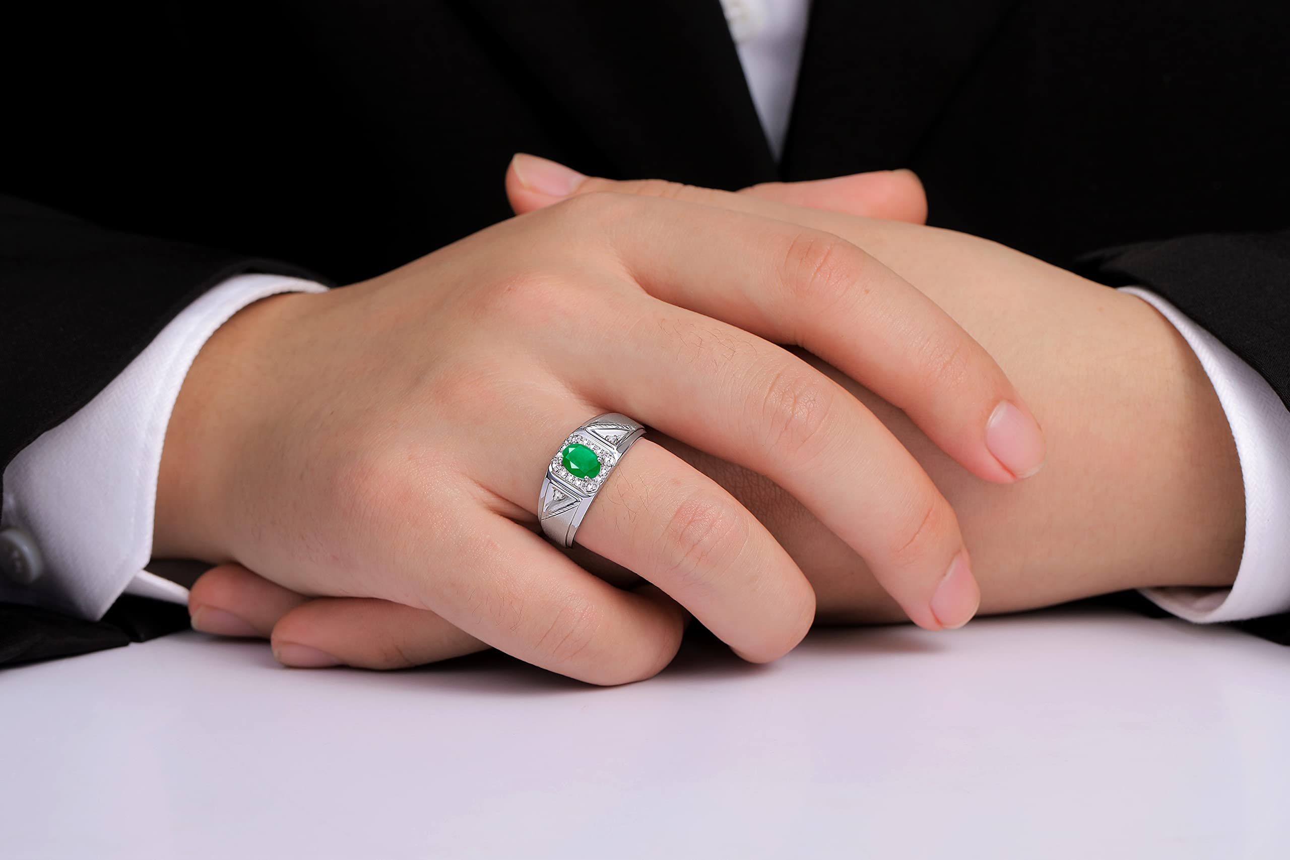 Rylos Simply Elegant Beautiful Green Emerald & Diamond Ring - May Birthstone* Size 10