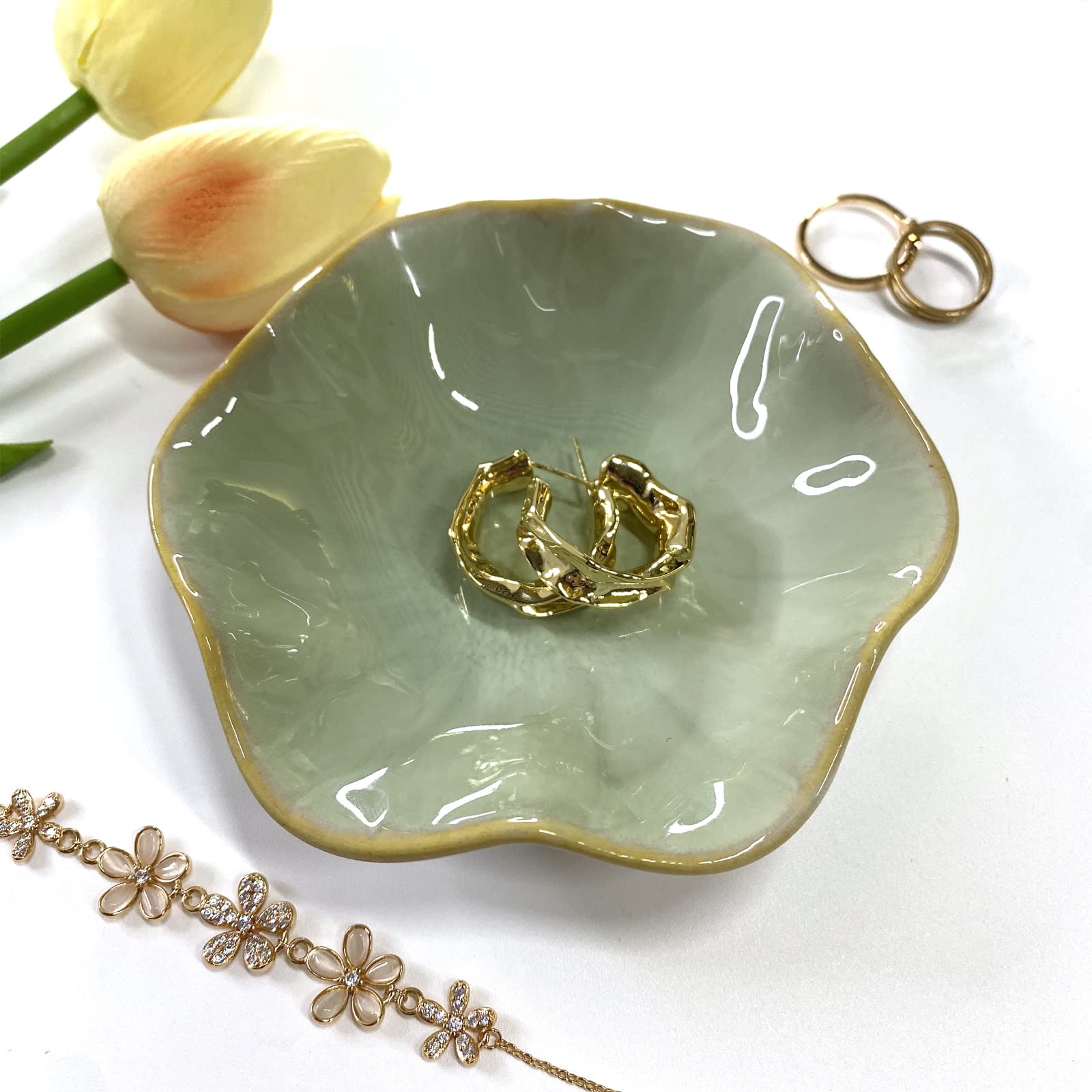TIGERMILLION Ring Holder Dish, Ceramic Jewelry Trays, Leaf Shape Ring Dish for Bracelet Holder and Earring Organizer, Gift for Friends Sister Daughter Mother (Cyan①)
