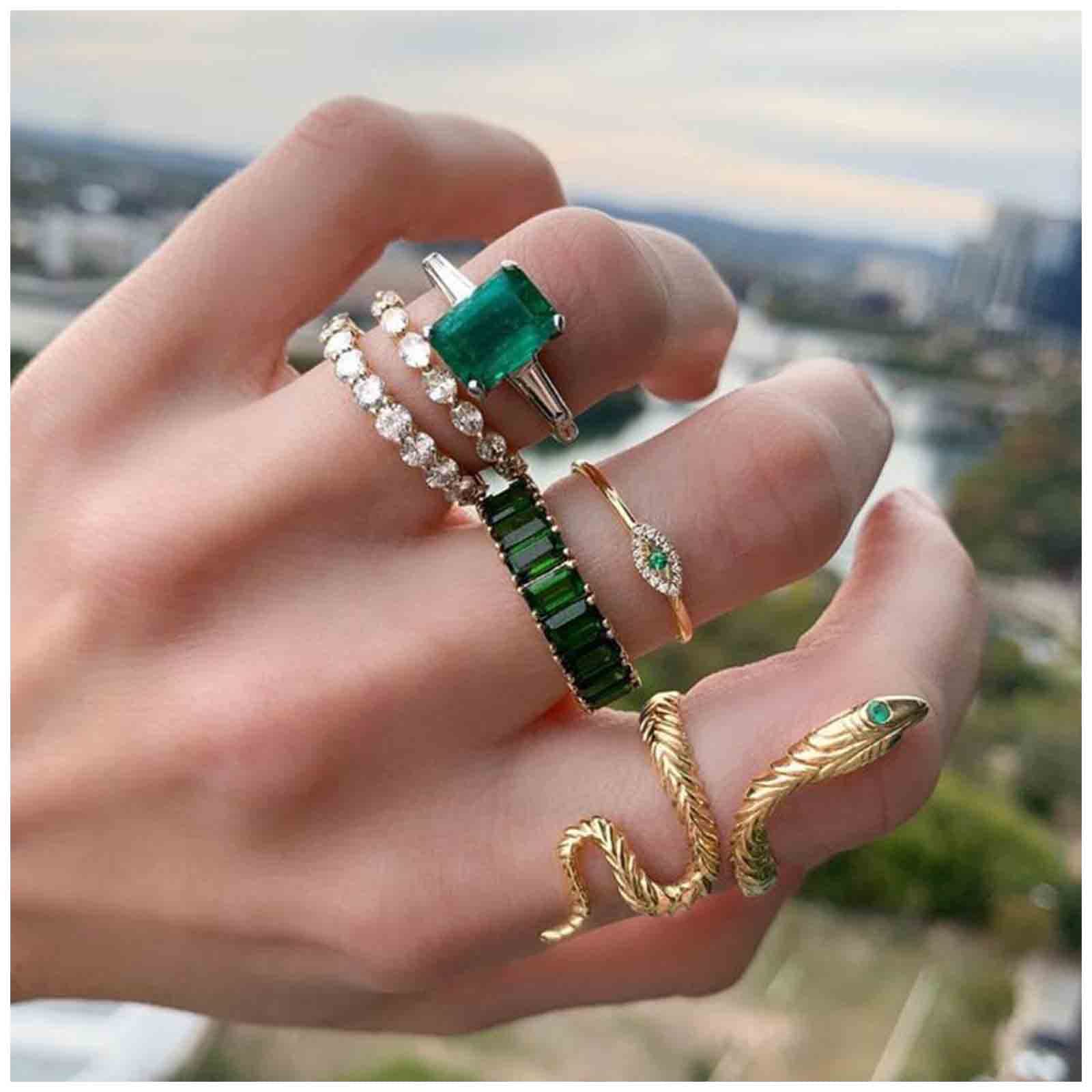 Yheakne Punk Snake Finger Rings Emerald Band Rings Adjustable Gold Knuckle Joint Rings Stackable Evil Eye Rings Set Gothic Statement Rings for Women and Girls Gifts