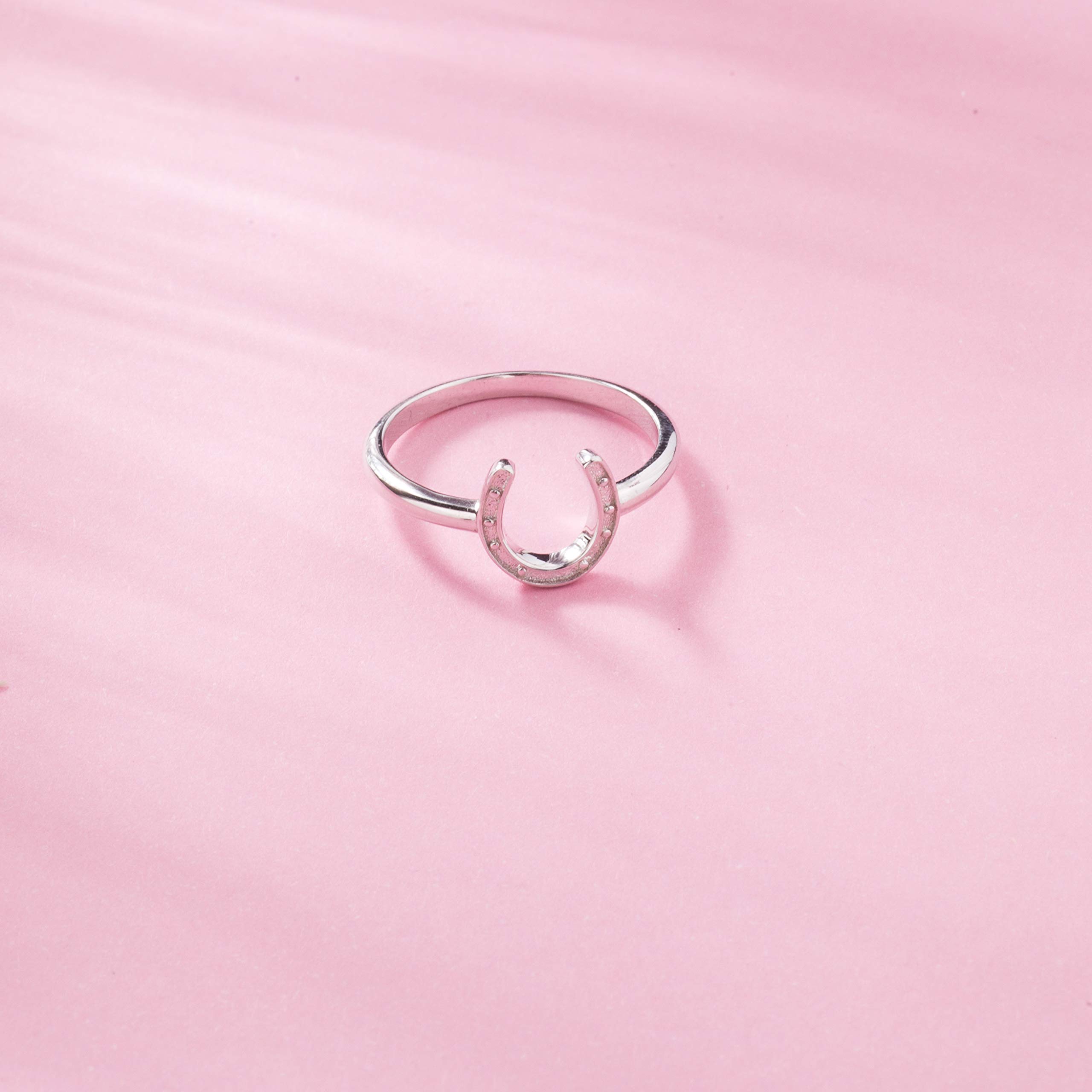 VENSERI 925 Sterling Silver Horseshoe Ring Western Ring Good Luck Horseshoe Ring U Ring Simple Ring for Women Birthday Gift Valentine's Day Gift (White, 9)