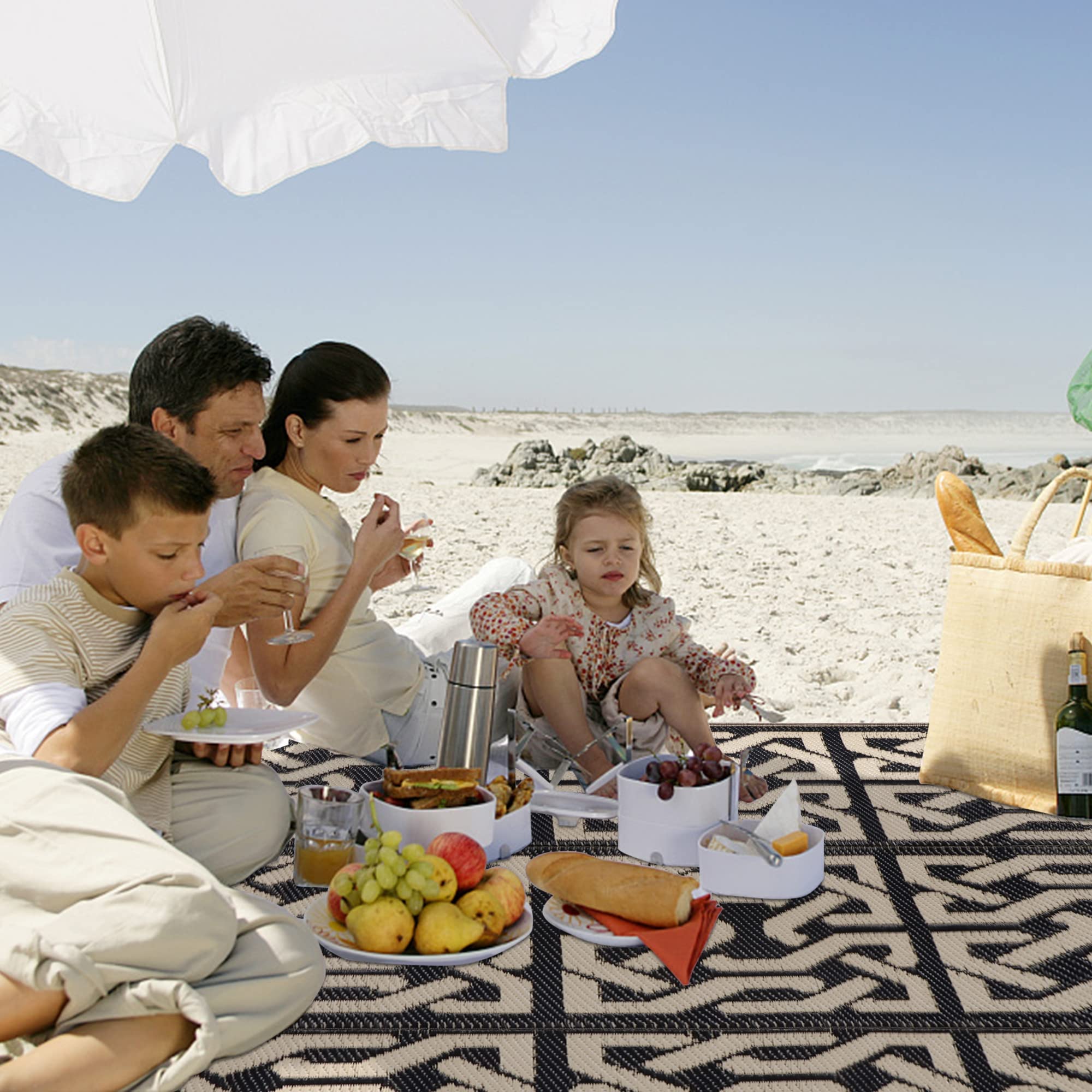 SAND MINE Reversible Mats, Plastic Straw Rug, Modern Area Rug, Large Floor Mat and Rug for Outdoors, RV, Patio, Backyard, Deck, Picnic, Beach, Trailer, Camping (9' x 12', Grey Arrow)