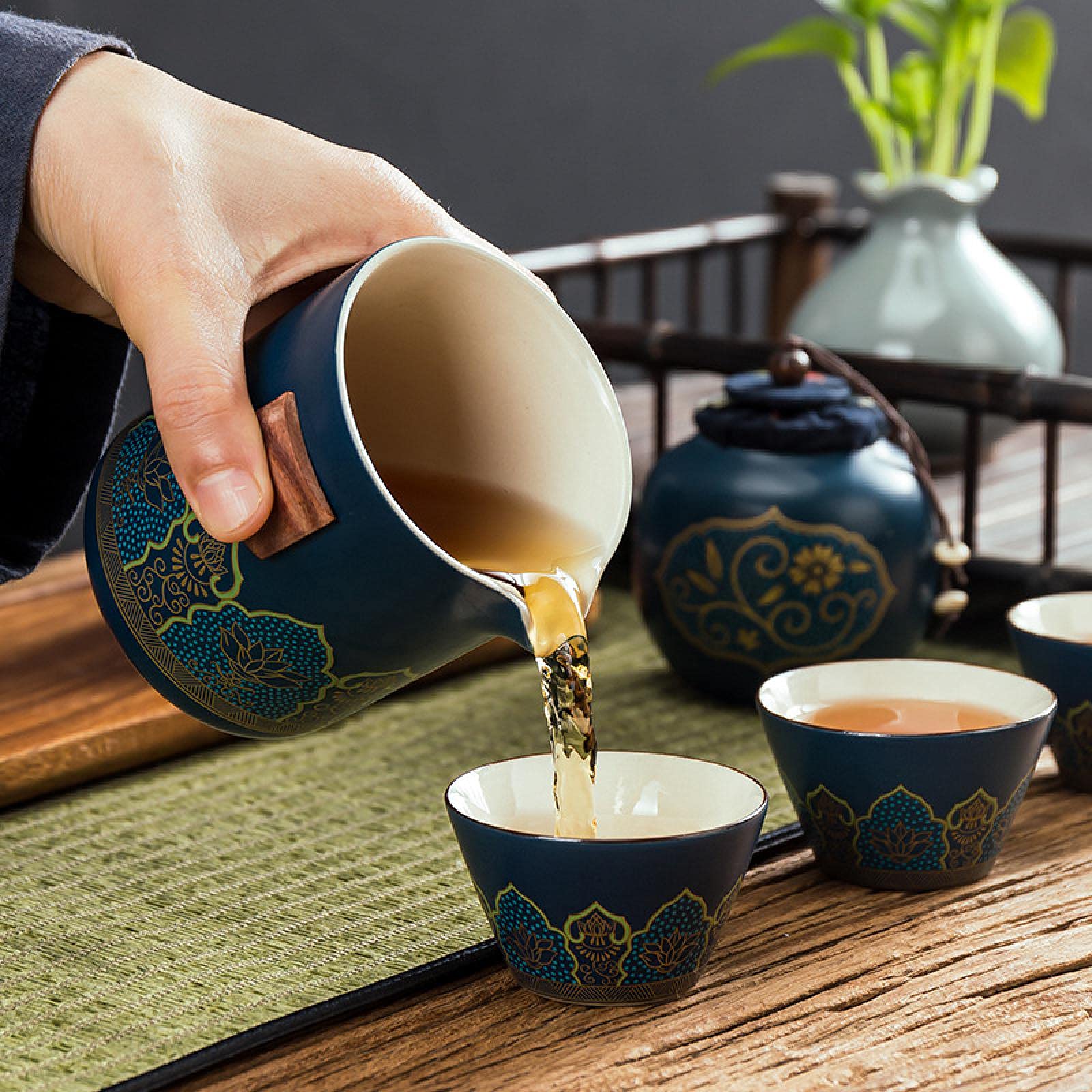 Travel Kung Fu Tea Set Home Simple Bubble Teapot Ceramic Tea Cup Outdoor Camping Tea Tray Portable Bag