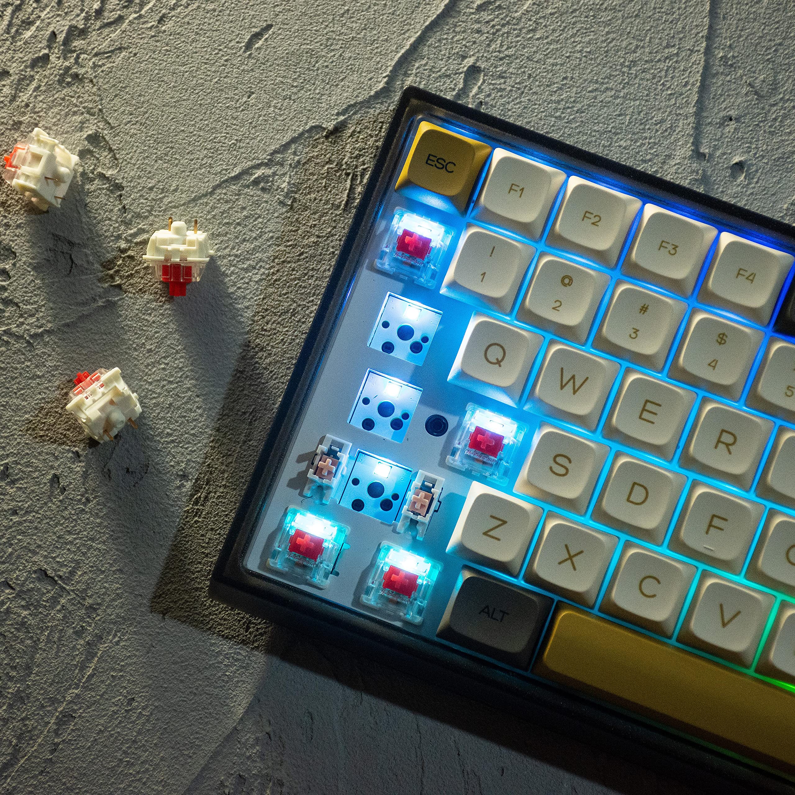 YUNZII KC84 Pro Hot Swappable Mechanical Keyboard 84-Key Gaming Keyboard with Translucent ABS Case, RGB Backlit for Mac/Win/Gamers (Gateron Brown Switch, Shimmer)