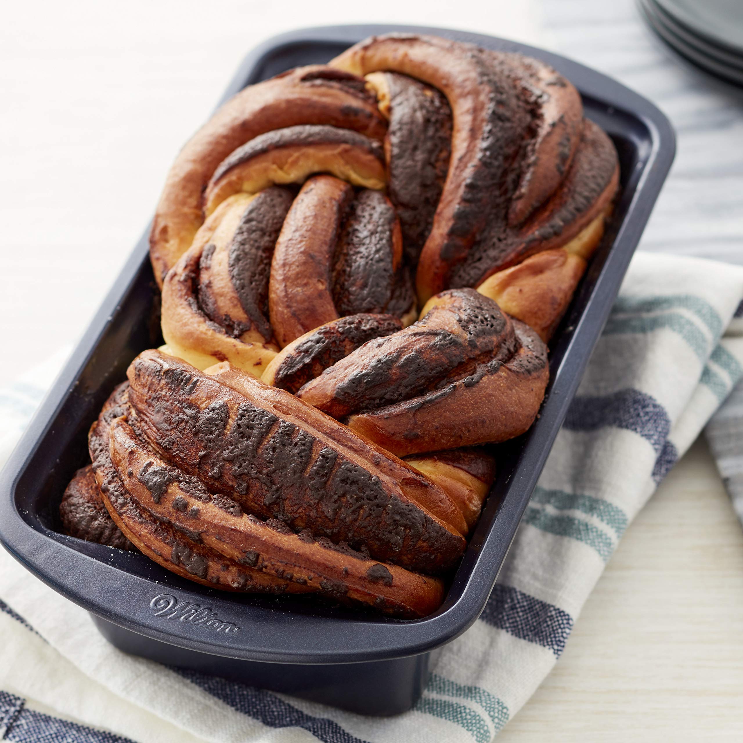 Wilton Non-Stick Diamond-Infused Navy Blue Loaf Baking Pan, 9 x 5-inch (Pack of 2)