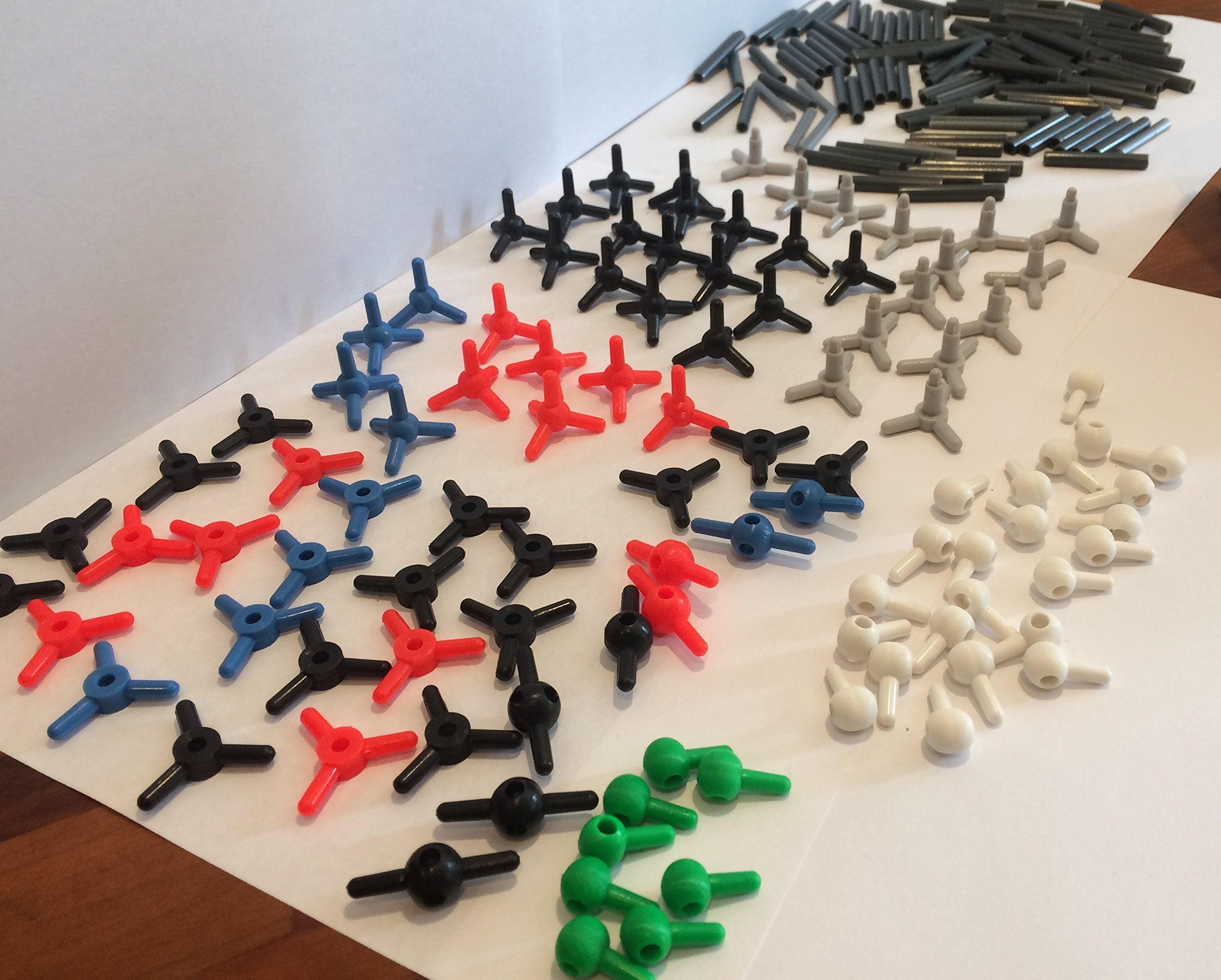 Organic Chemistry Student Molecular Model Kit by Molecularity 200 + Pieces