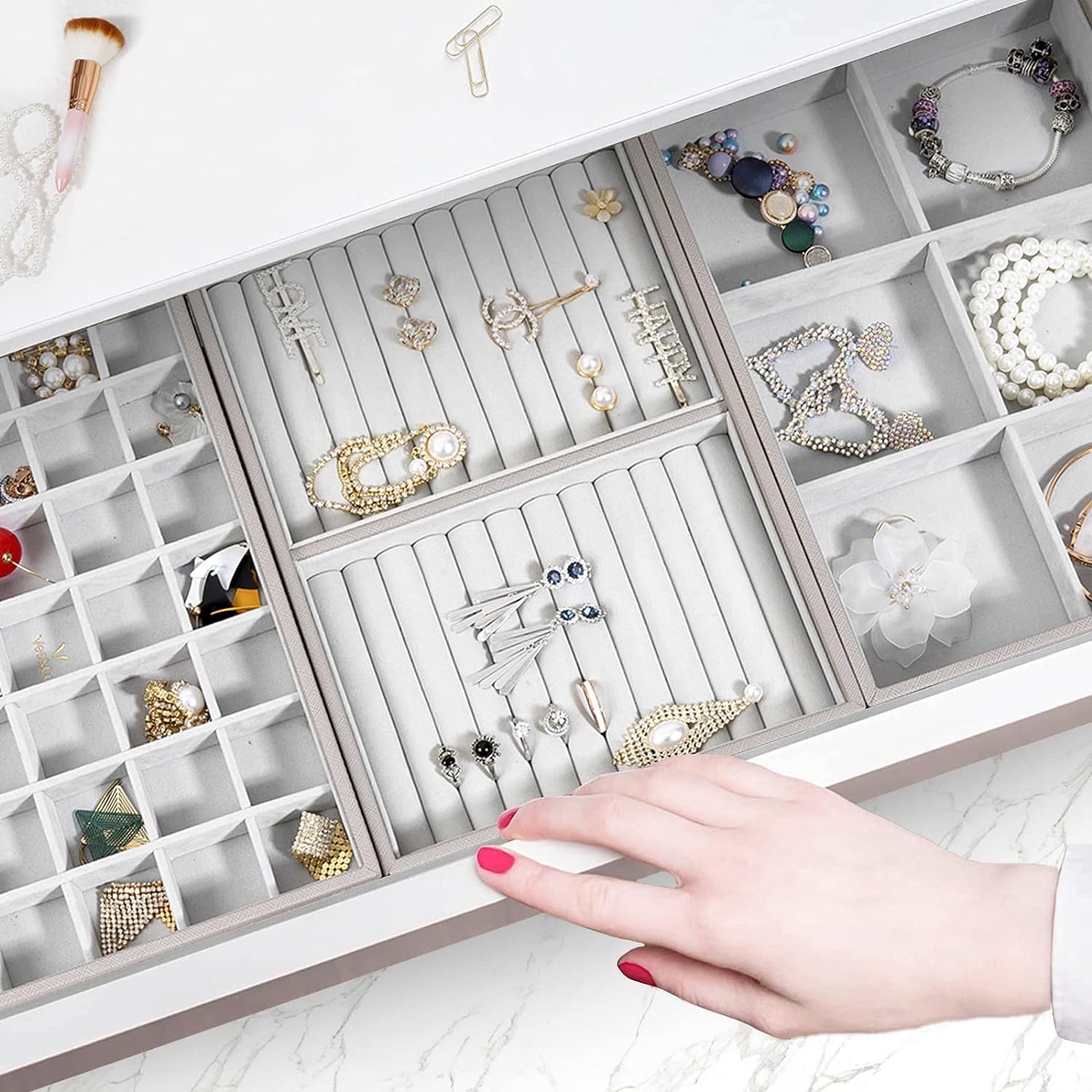 VEE&CO. Stackable Jewelry Organizer Trays for Drawers, Jewelry Drawer Inserts Container Display Case Storage for Earring Necklace Rings Bracelet with Removable Dividers