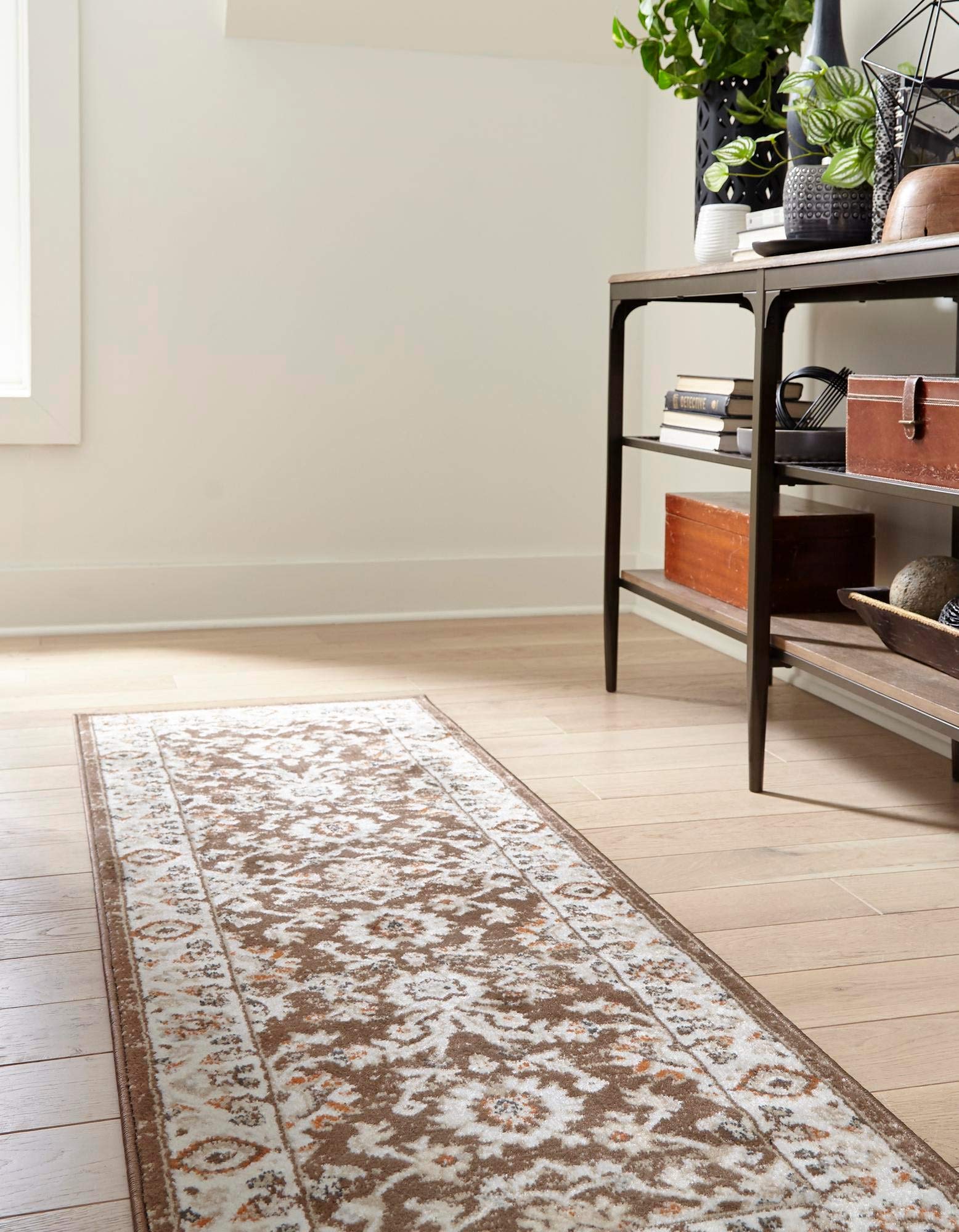 Rugs.com Charlotte Collection Rug β 6 Ft Runner Brown Low-Pile Rug Perfect for Hallways, Entryways