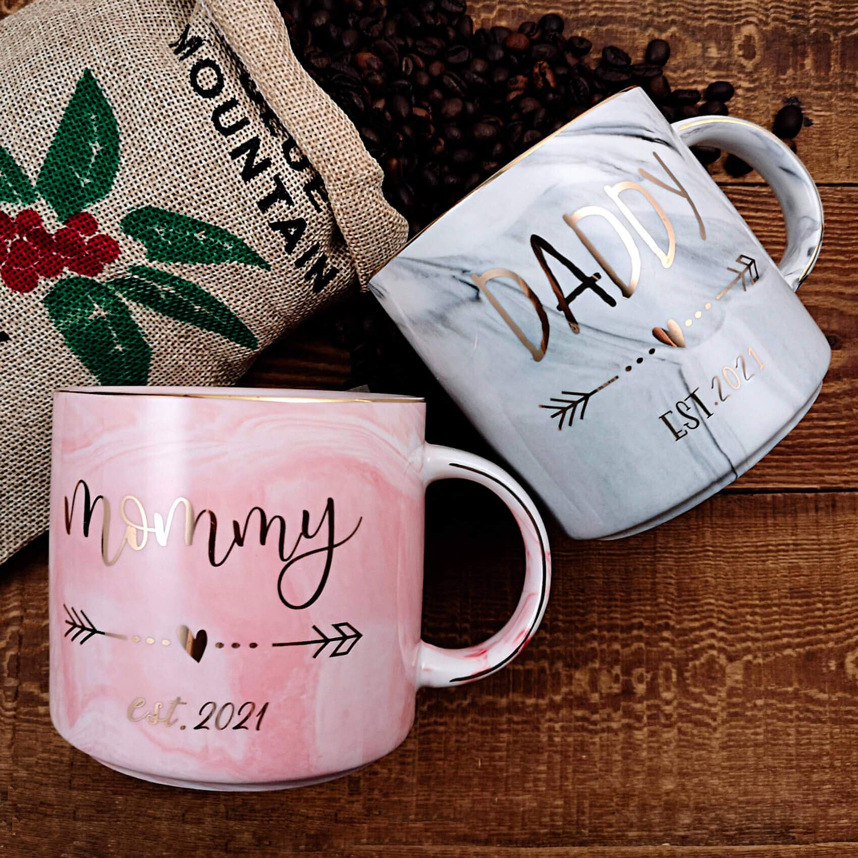 VILIGHT Gifts for New Mom and Dad 2021 - Mommy and Daddy est 2021 - First Time Parents Mugs - Marble Ceramic Cup 11.5 Oz