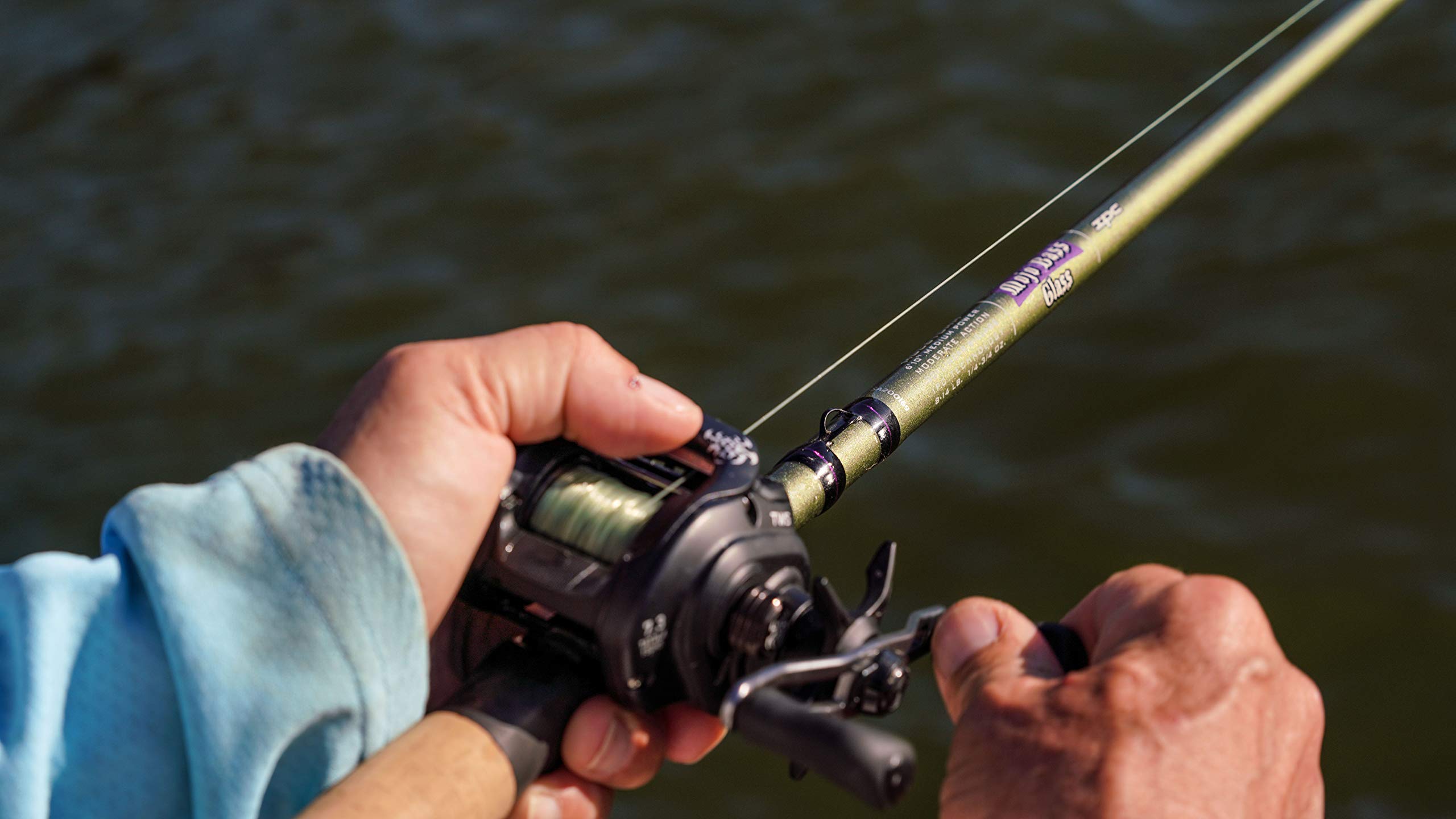 St. Croix Rods Mojo Bass Glass Casting Rod Medium/Moderate , Mojo Green Metallic, 7'2"