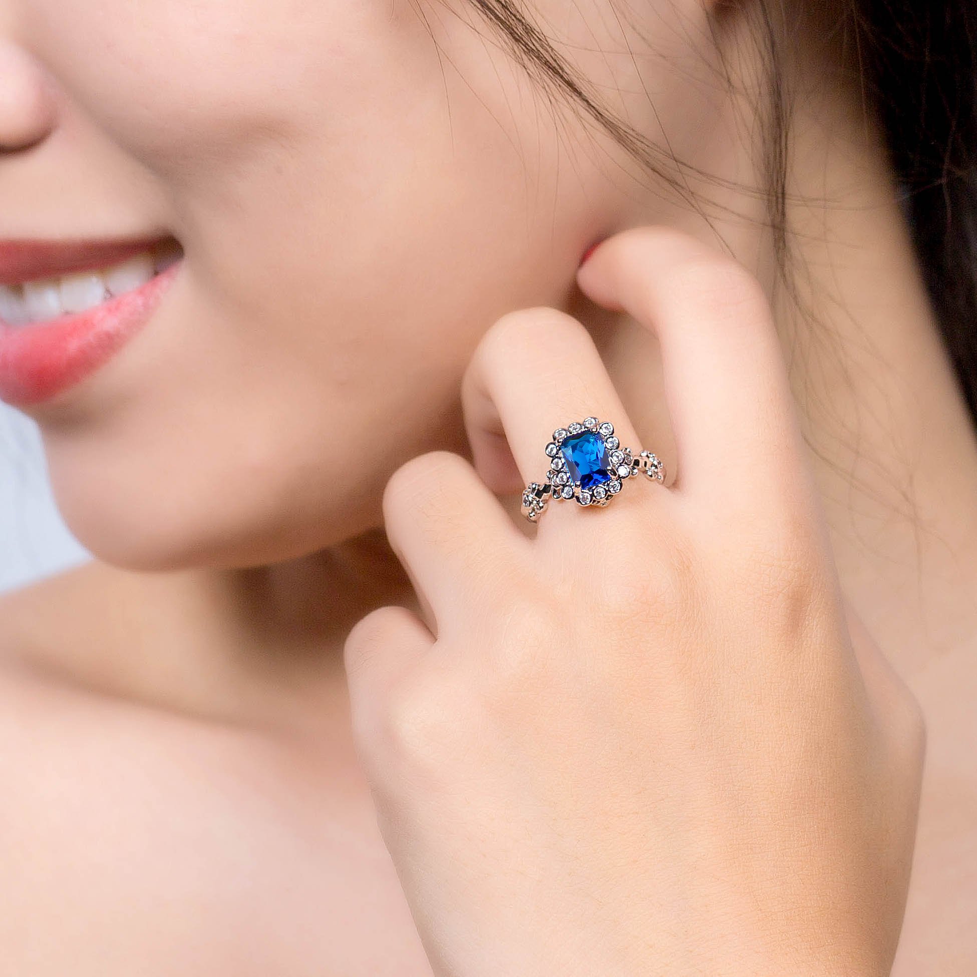 Psiroy 925 Sterling Silver Plated Simulated Tanzanite Halo Promise Ring for Her Size 8