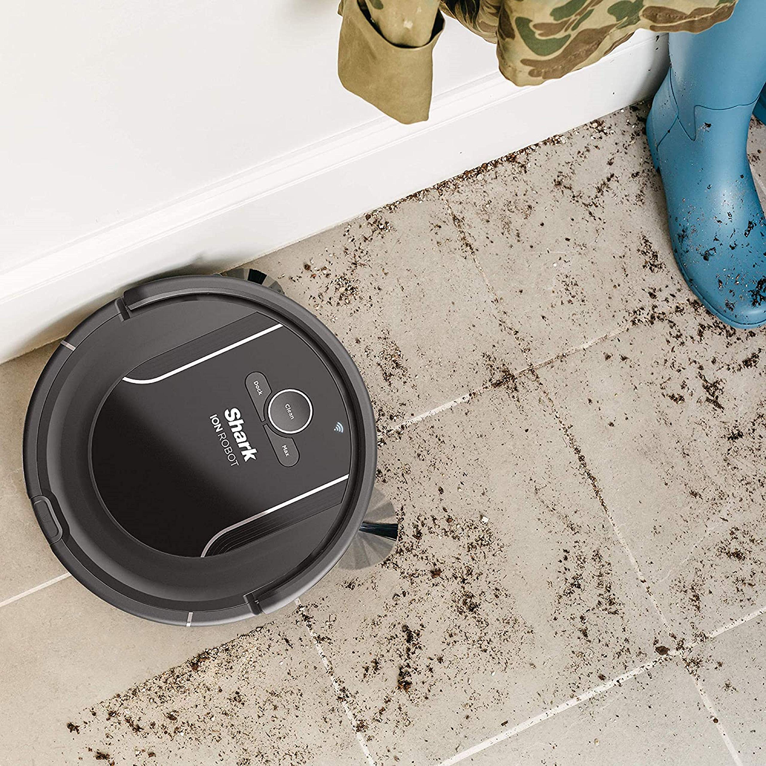 Shark ION ROBOT Self-cleaning Vacuum with Smart Sensor Navigation for Surface Floors & Thin Carpets and Easy Scheduling Remote (Renewed) (RV700)
