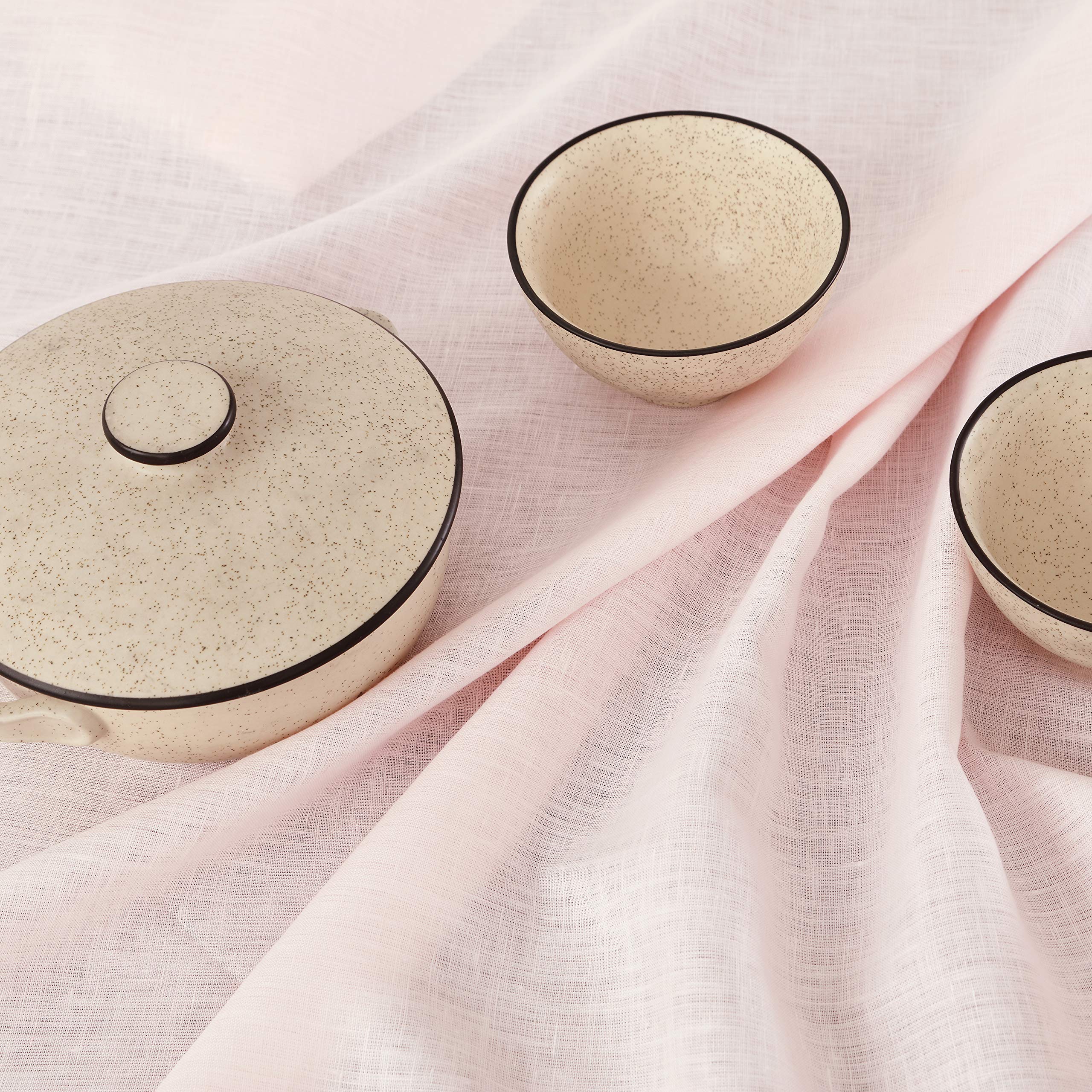 Solino Home Pink Linen Tablecloth 60 x 120 Inch β 100% Pure Linen Classic Hemstitch Tablecloth β Machine Washable Dining Tablecloth for Summer