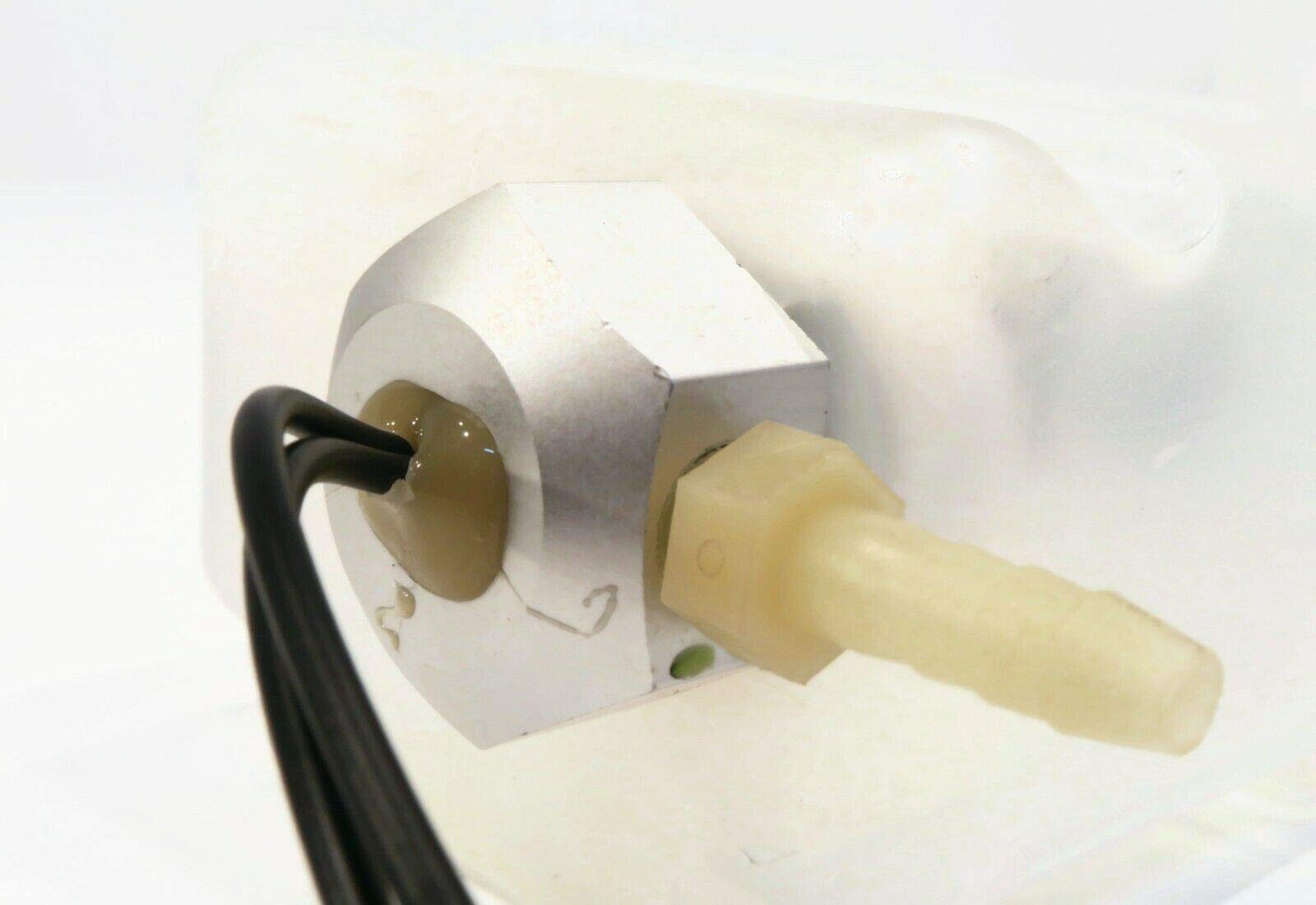 The ROP Shop | Gear Lube Monitor Bottle Reservoir for Mercury & Mercruiser 8M0075708, 806193A51