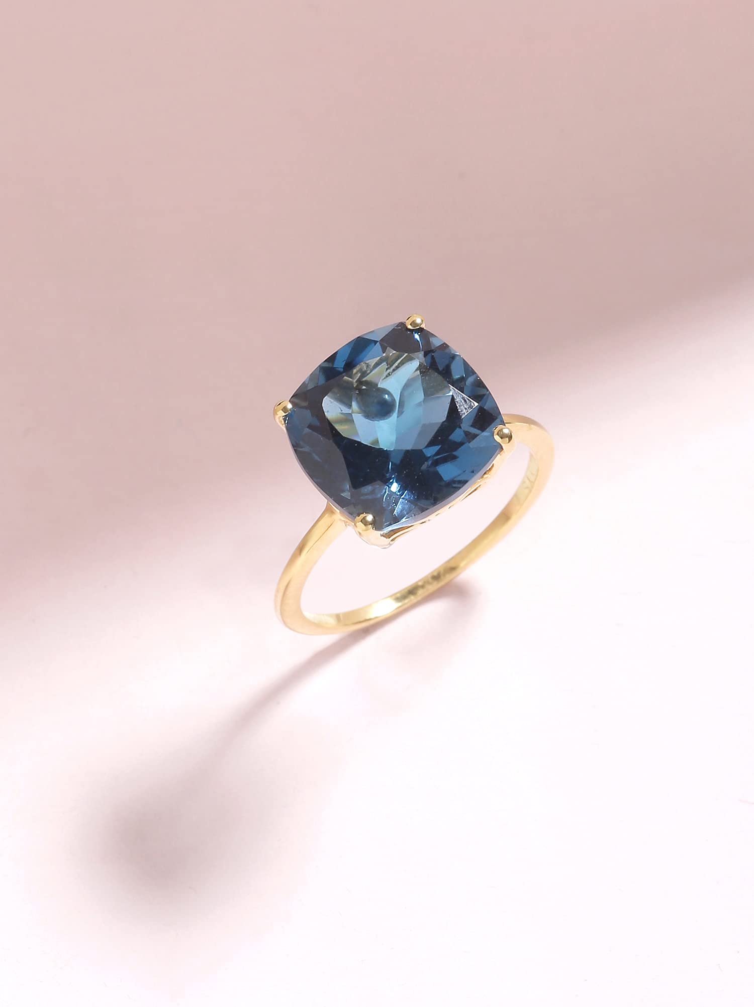 YoTreasure 7.50 ct. t.w London Blue Topaz Solitaire Chunky Ring 10kt Yellow Gold