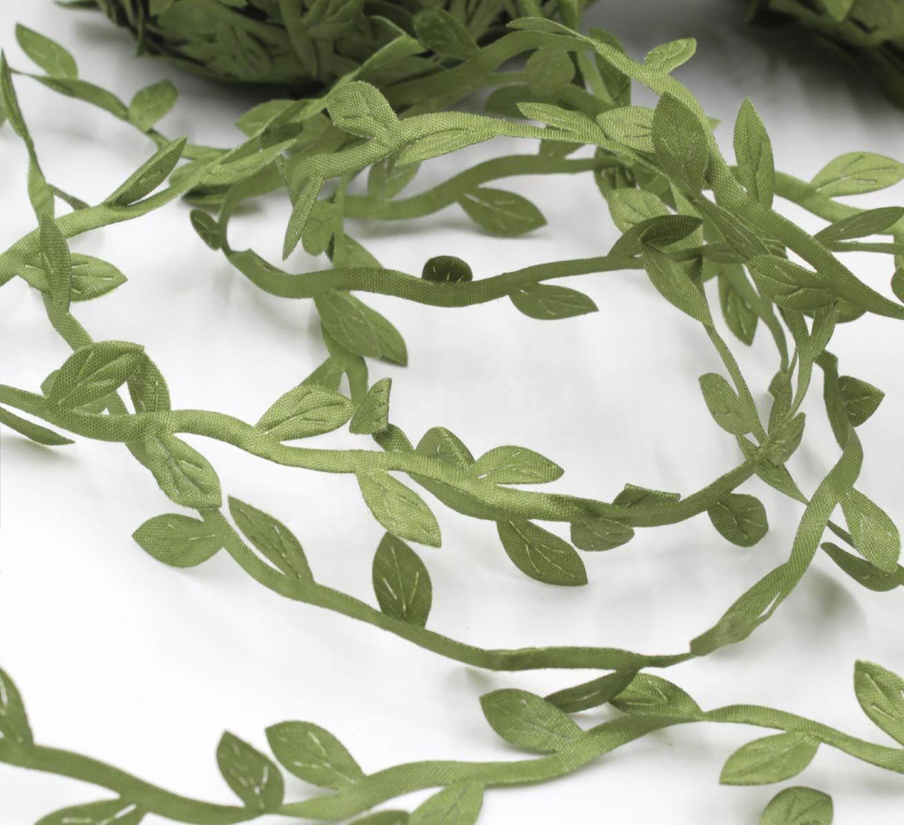 So Cal Pro Artificial Vines, Artificial Eucalyptus Leaf Garland DIY Wild Jungle Decorative Botanical Greenery for Birthday Baby Shower Home Wall Garden Wedding Party Wreaths (Green 252ft)