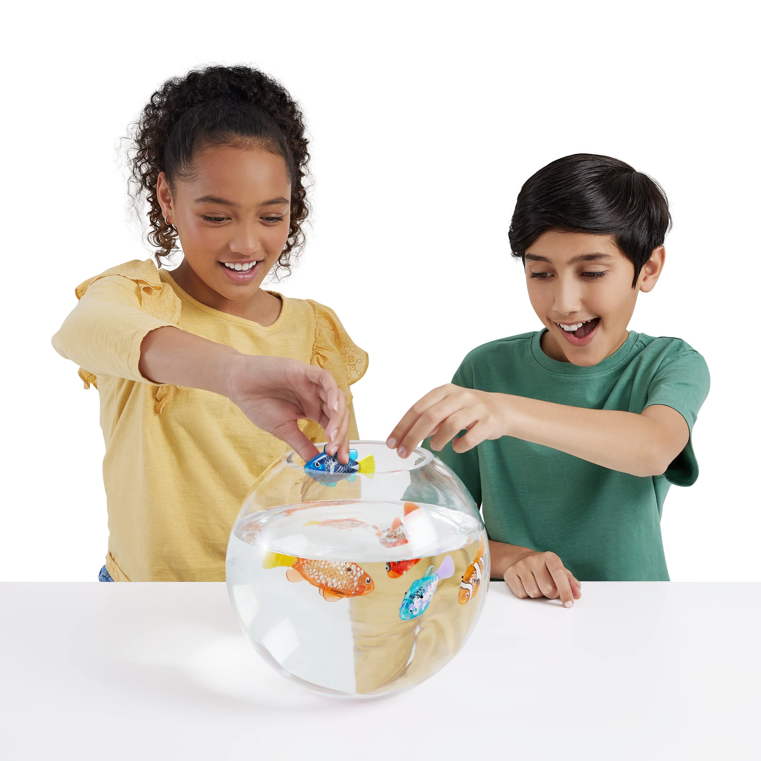 Robo Alive Robo Fish Robotic Swimming Fish (Teal + Orange) by ZURU Water Activated, Changes Color, Comes with Batteries, Amazon Exclusive (2 Pack) Series 3