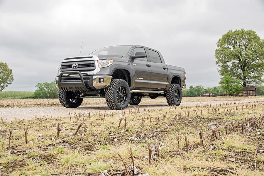 Rough Country 6" Suspension Lift Kit for 2007-2015 Toyota Tundra 2WD/4WD - 75430