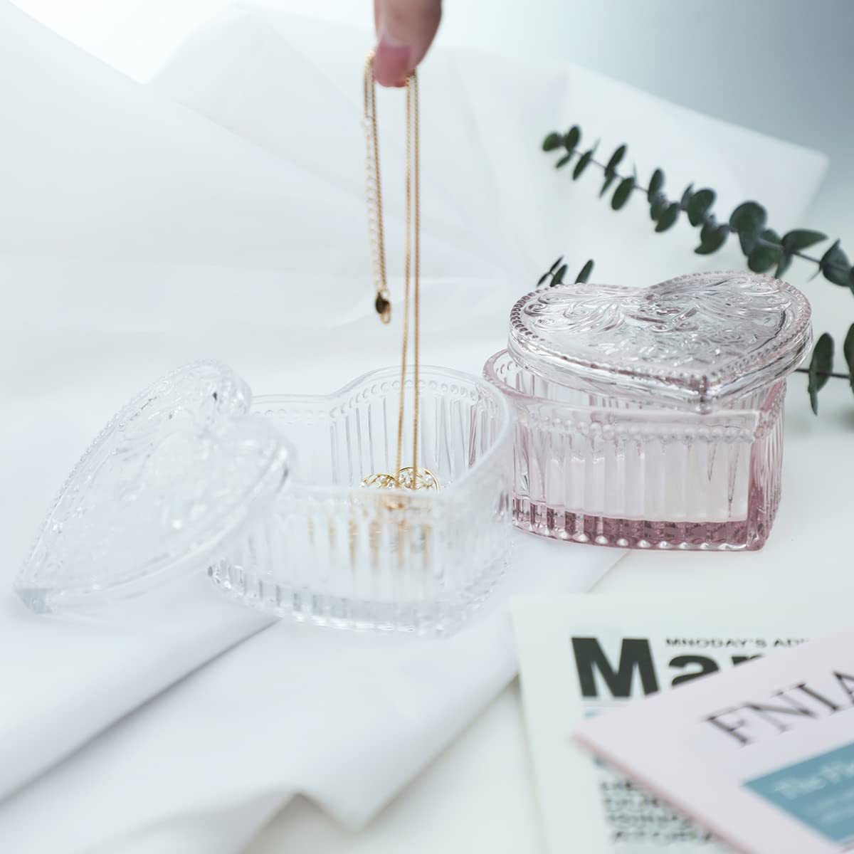 Zumllex Elegant Embossed Heart-Shaped Pink Crystal Glass Candy Box with Lid Food Jewelry Box Storage Jar