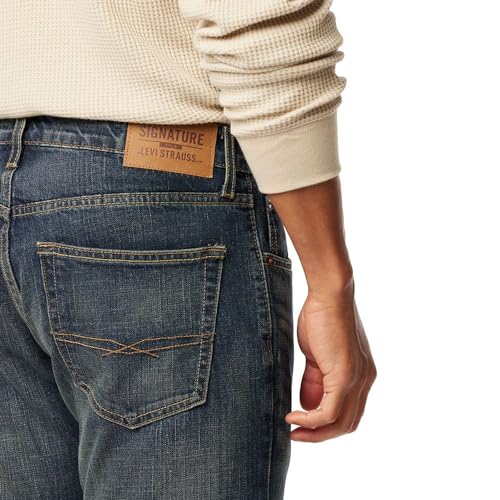 Signature by Levi Strauss & Co. Gold Men's Bootcut Fit Jeans, Cinder Peak, 34Wx32L