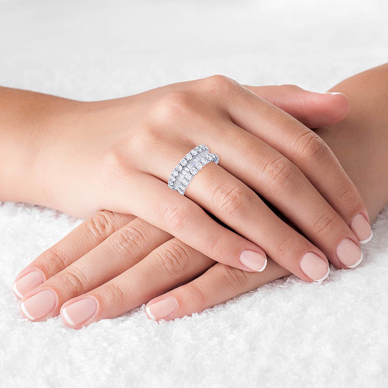 Sterling Silver Cubic Zirconia Round & Baguette Classic Eternity Band Fashion Wedding Ring, Size 9