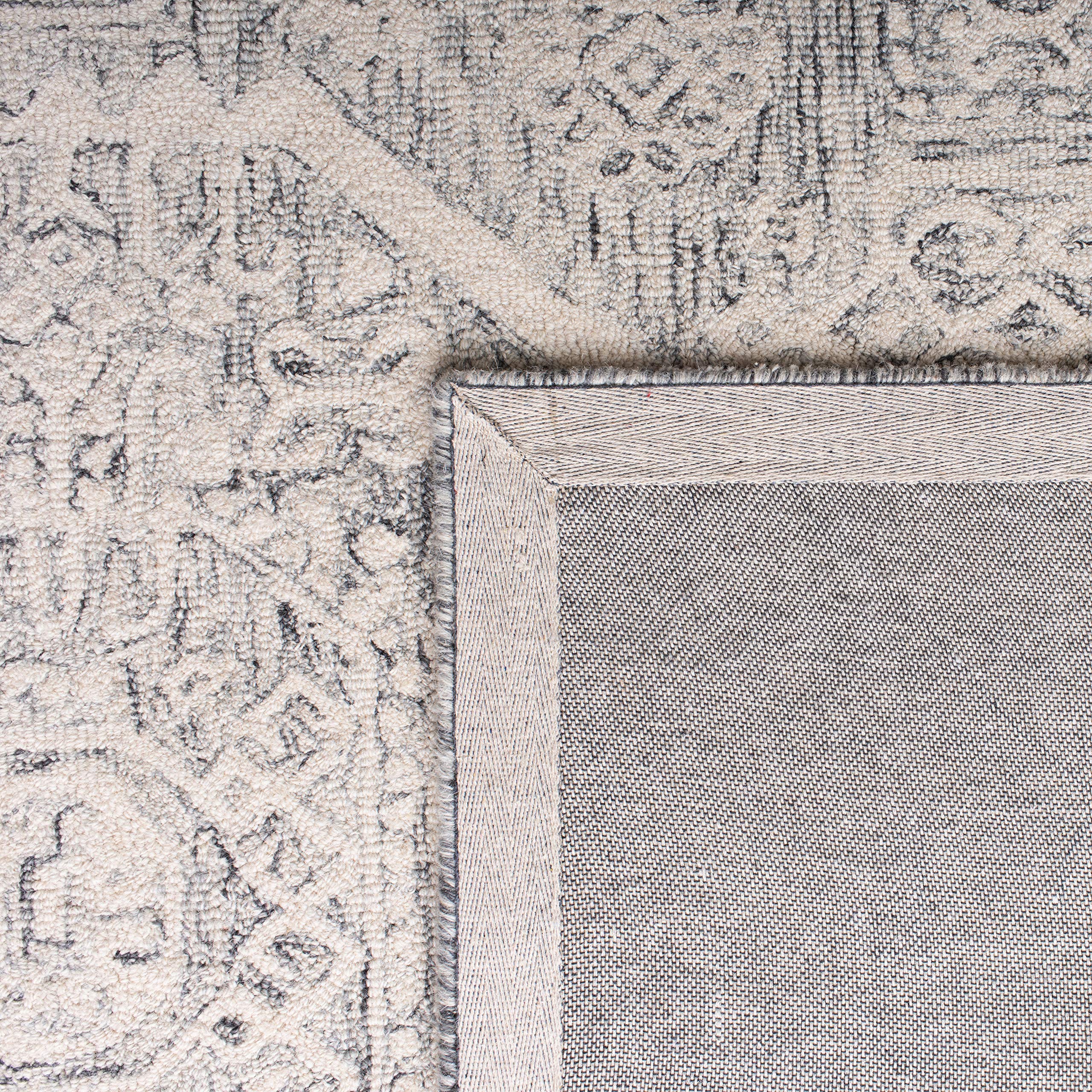 SAFAVIEH Micro-Loop Collection Area Rug - 8' x 10', Charcoal & Ivory, Handmade Wool, Ideal for High Traffic Areas in Living Room, Bedroom (MLP524H)