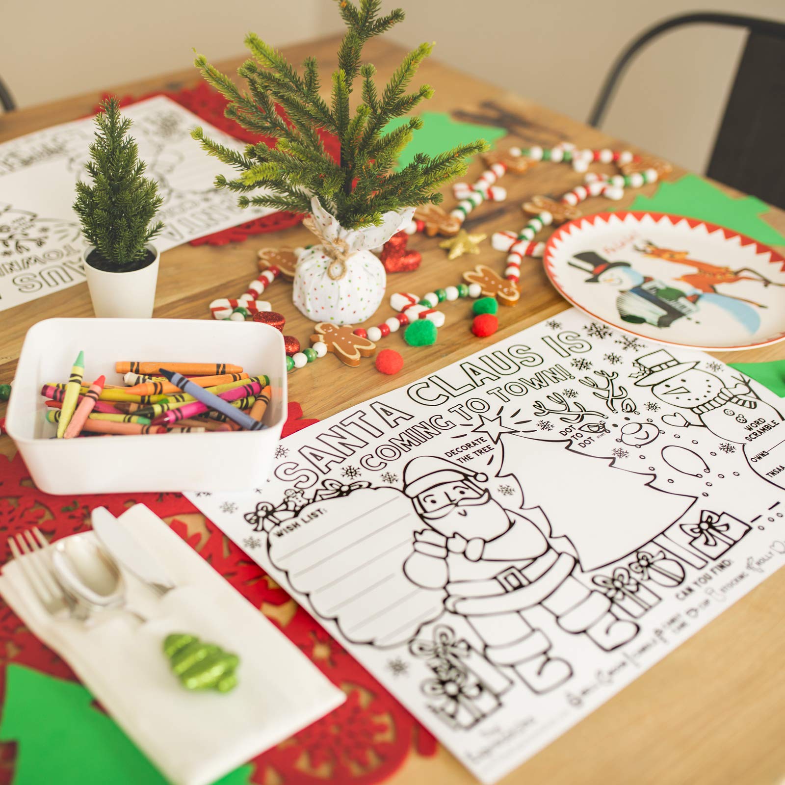 Tiny Expressions β Christmas Santa Placemats for Kids (Pack of 12 Holiday Placemats) | Coloring Activity Paper Mats for Kids Table | Disposable Bulk Bundle Set
