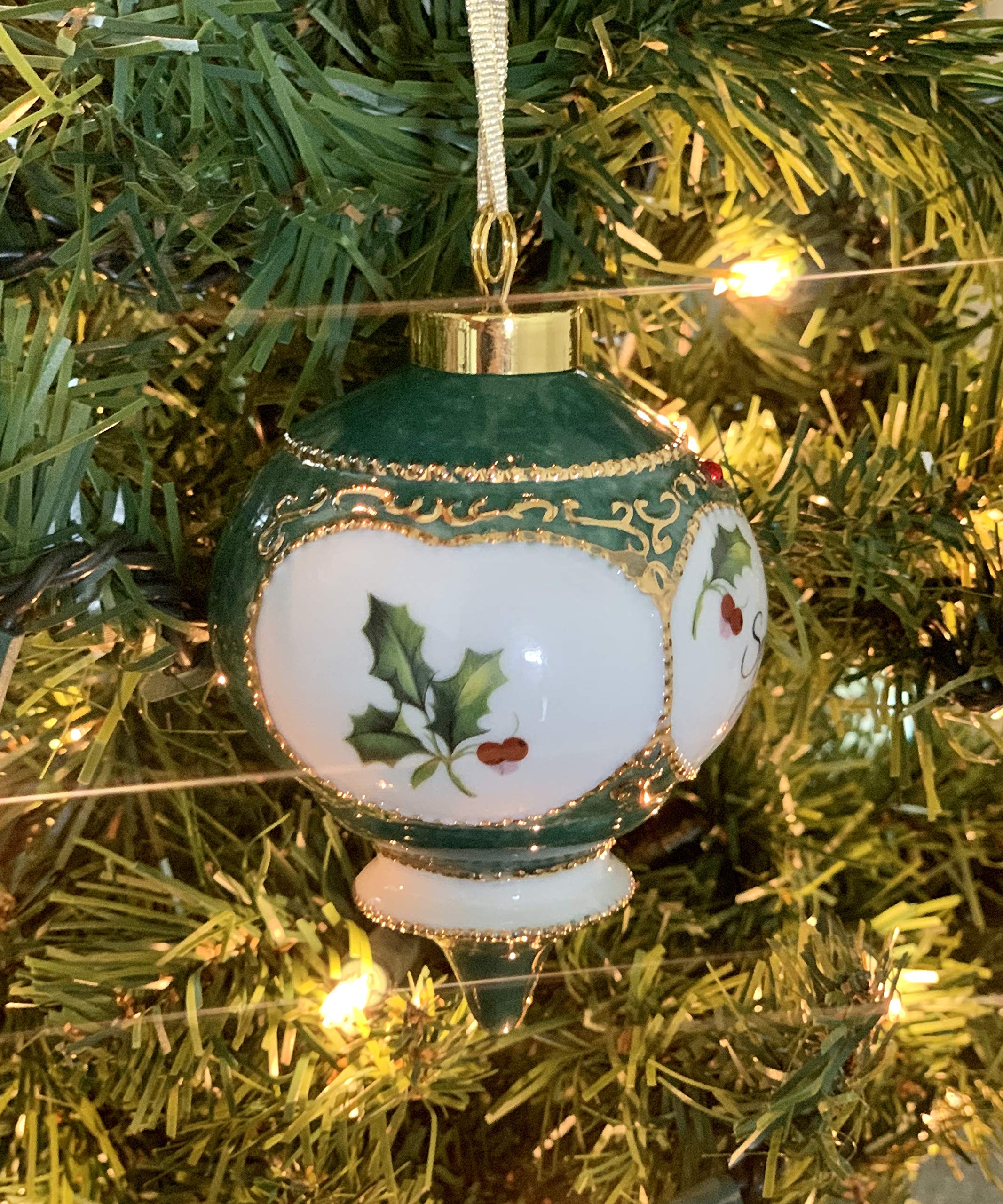Special Nurse Victorian Ball Hanging Holiday Ornament - Perfect Thank You Gift for Nurse/Caretaker for Christmas