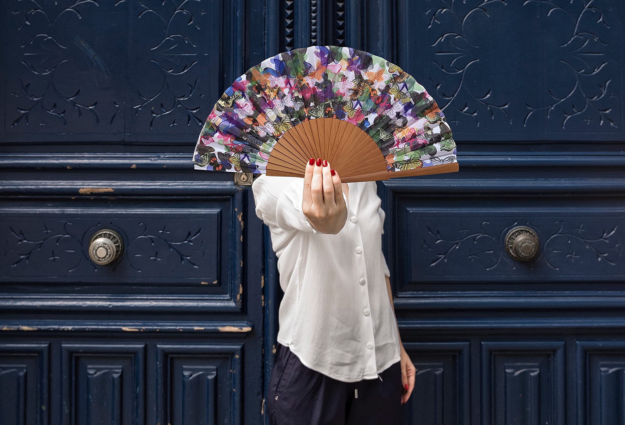 Tusitala Barcelona - Flutter Hand Fan | Handcrafted Spanish Hand Fan | Cotton Fabric and Wood | Includes Protective Jute Cotton Bag | Authentic Gift | 23cm - 9β.