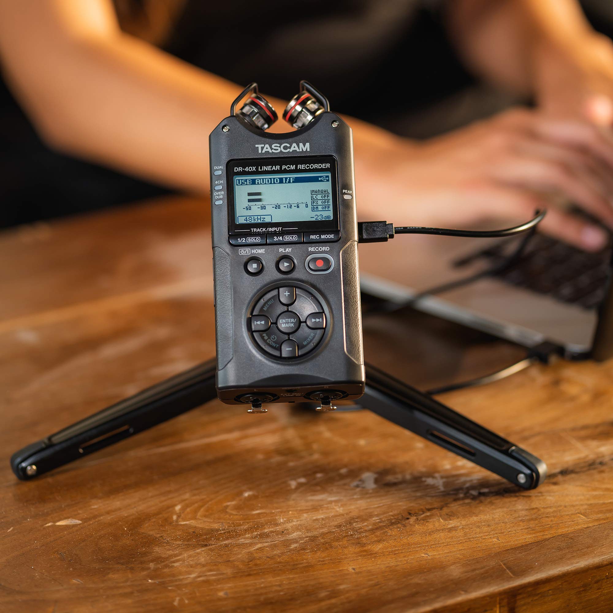 Tascam DR-40X FOUR TRACK AUDIO RECORDER/USB AUDIO INTERFACE