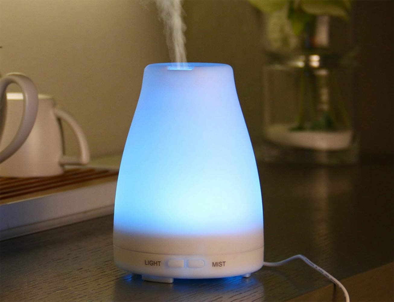 XINGFENSIFNE 300ml Cool Mist Humidifiers for Bedroom With 7 LED Night Light, Ultrasonic Aromatherapy Diffuser with Remote Control Whisper-Quiet Operation,Auto Shut-Off and Timer(3.9 x 6.3 inch)