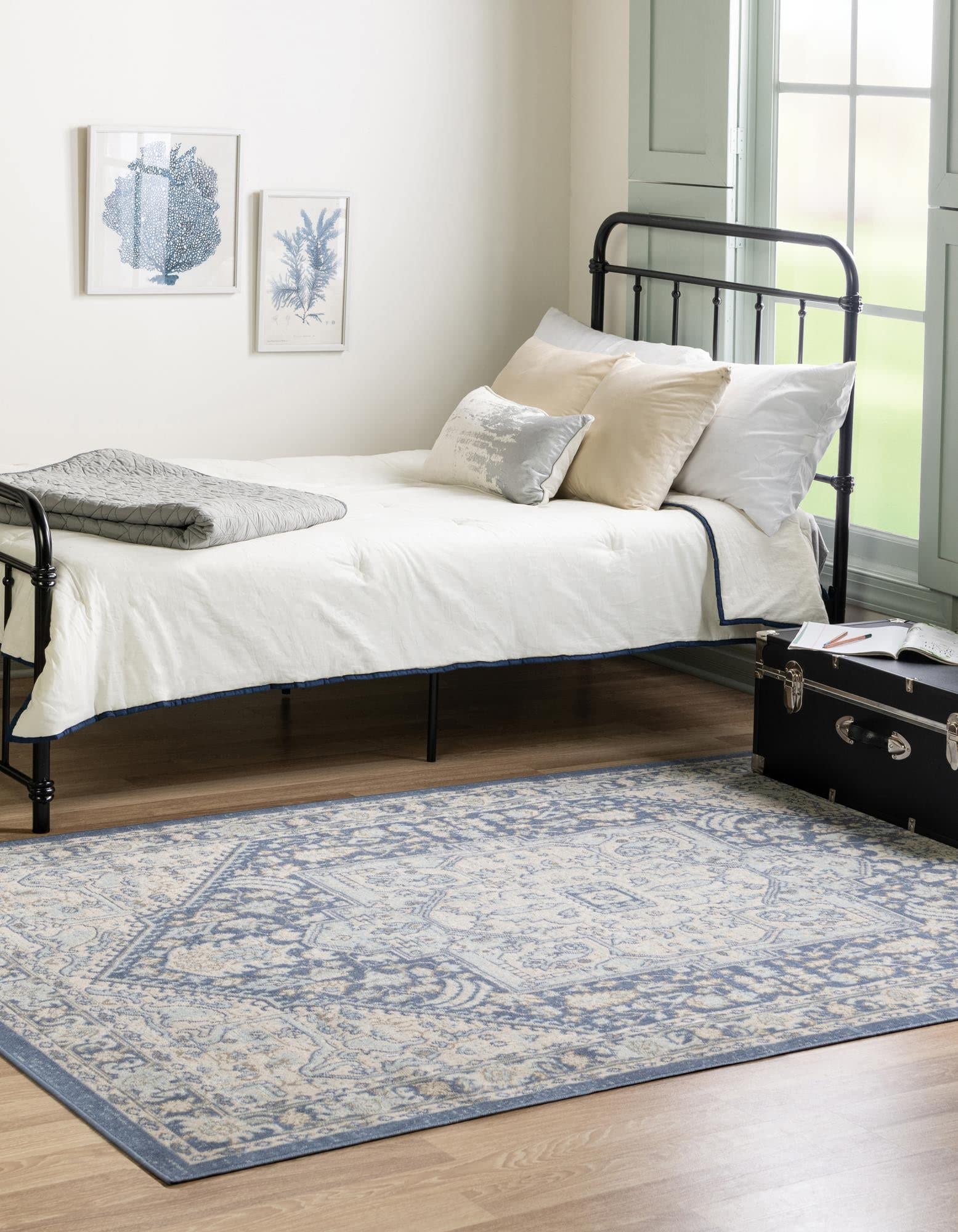 Unique Loom Whitney Collection Area Rug - Milano (7' 10" x 10' Rectangle, French Blue/ Ivory)